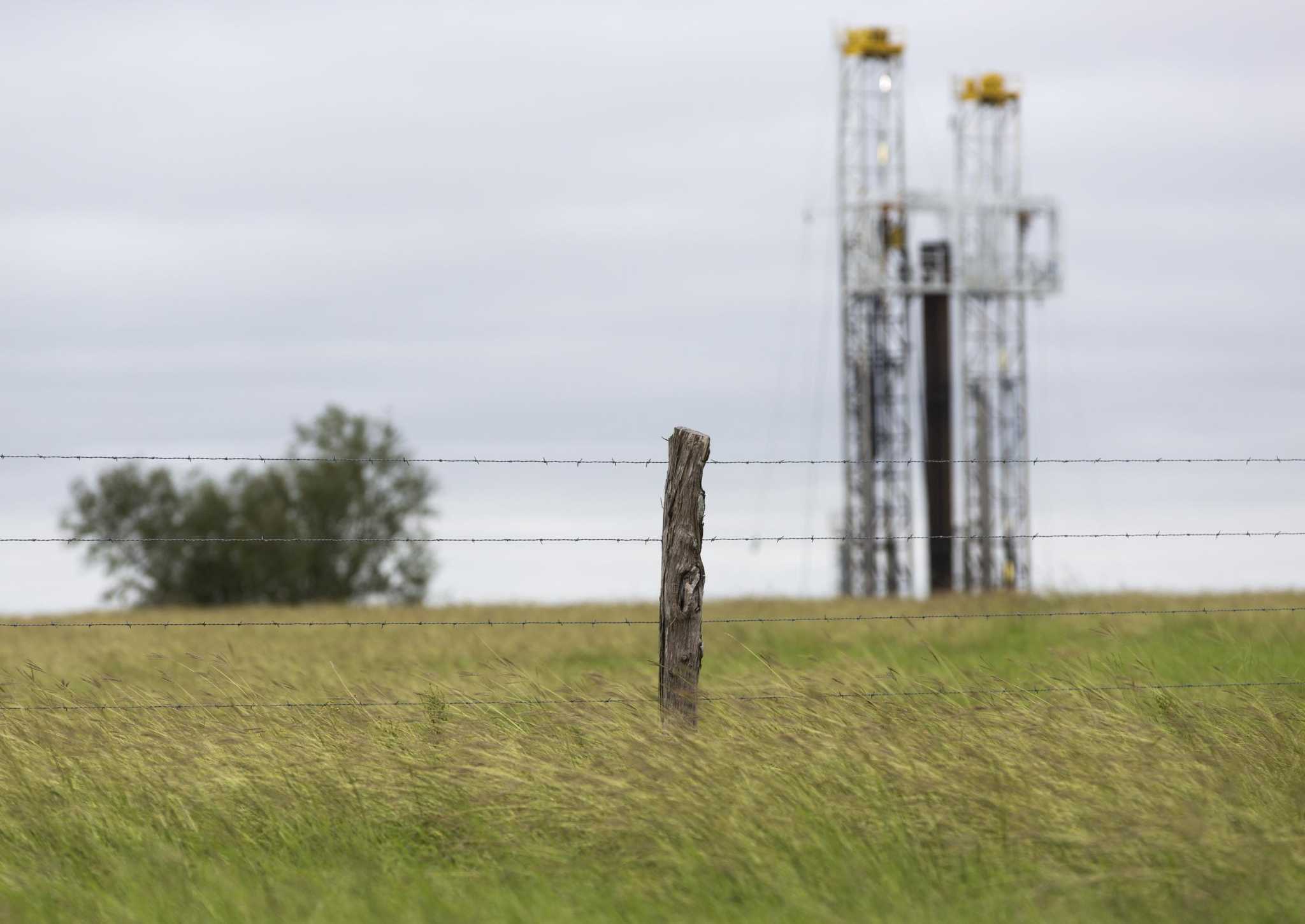 Global economy will rely on U.S. shale to meet oil demand growth: IEA