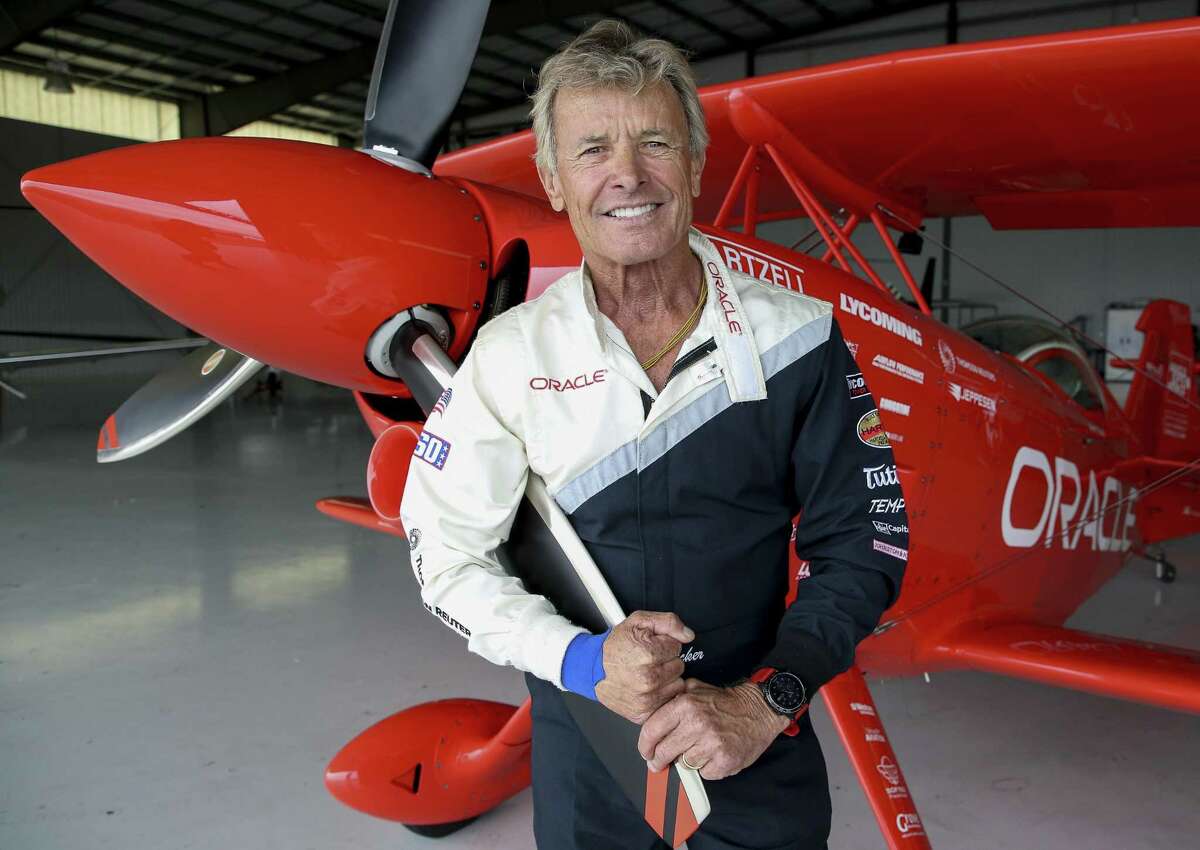 Final solo act in Houston skies for pilot, Smithsonian-bound biplane