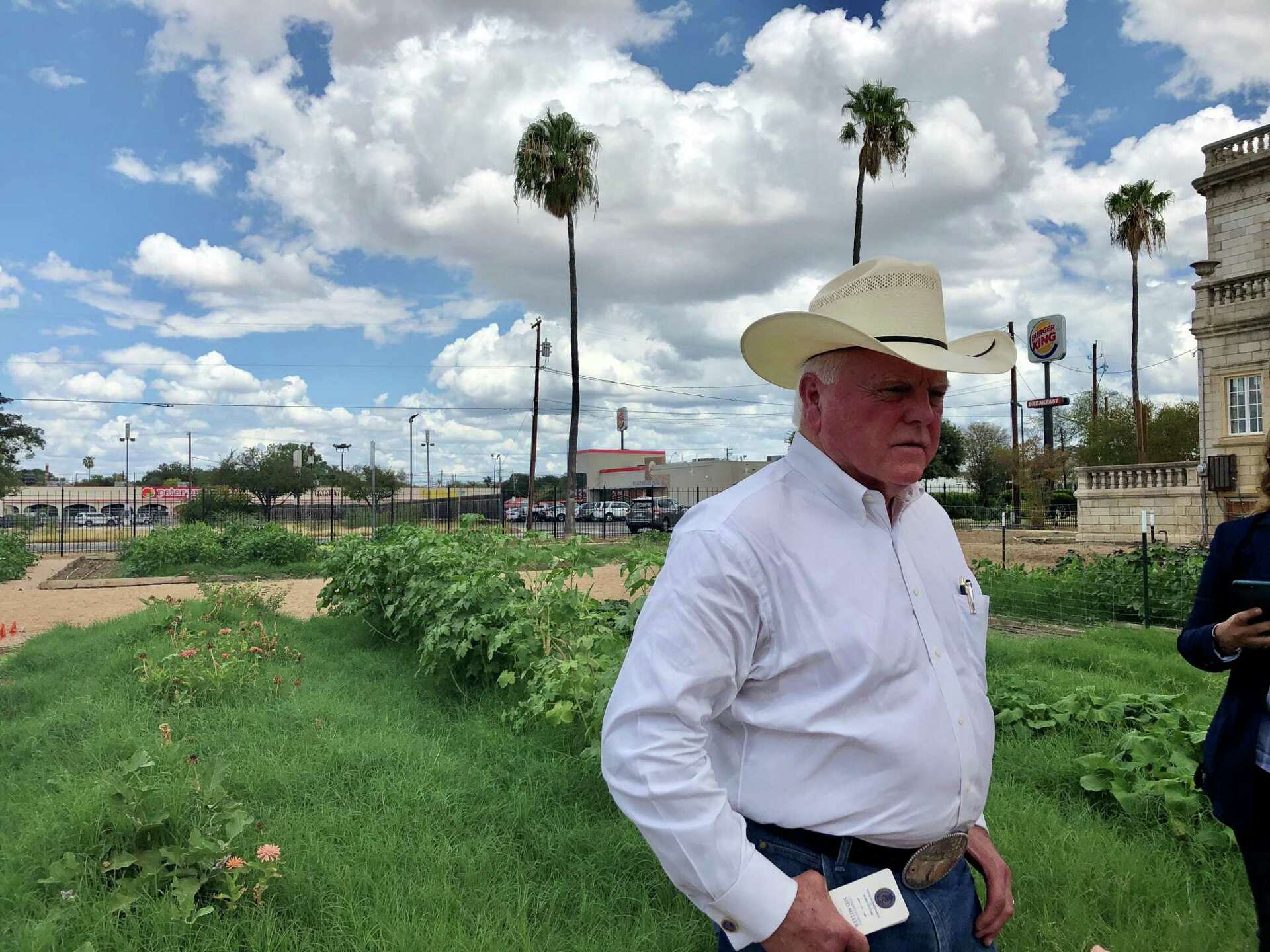 Fake news? That didn't stop Sid Miller from spreading it