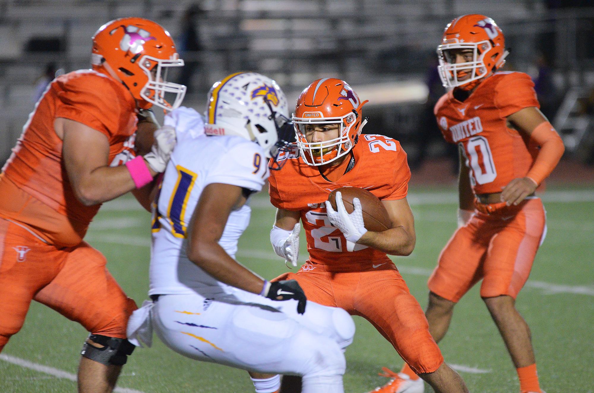 ‘Horns pull away from LBJ with career games from Gonzalez, Jaime and ...