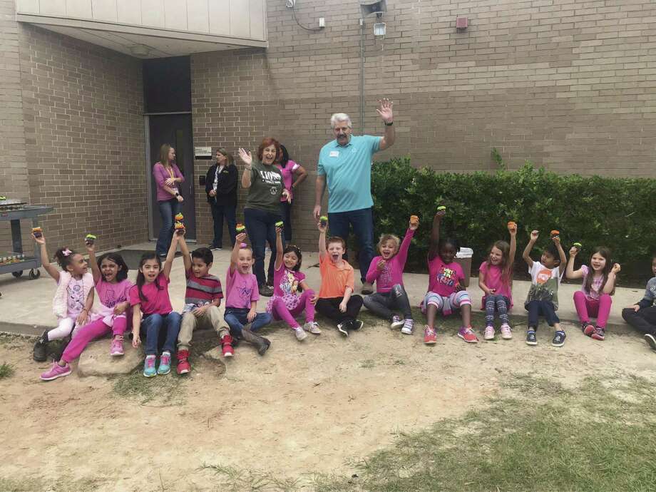 Conroe Noon Lions welcome new LEO Club members - The Courier