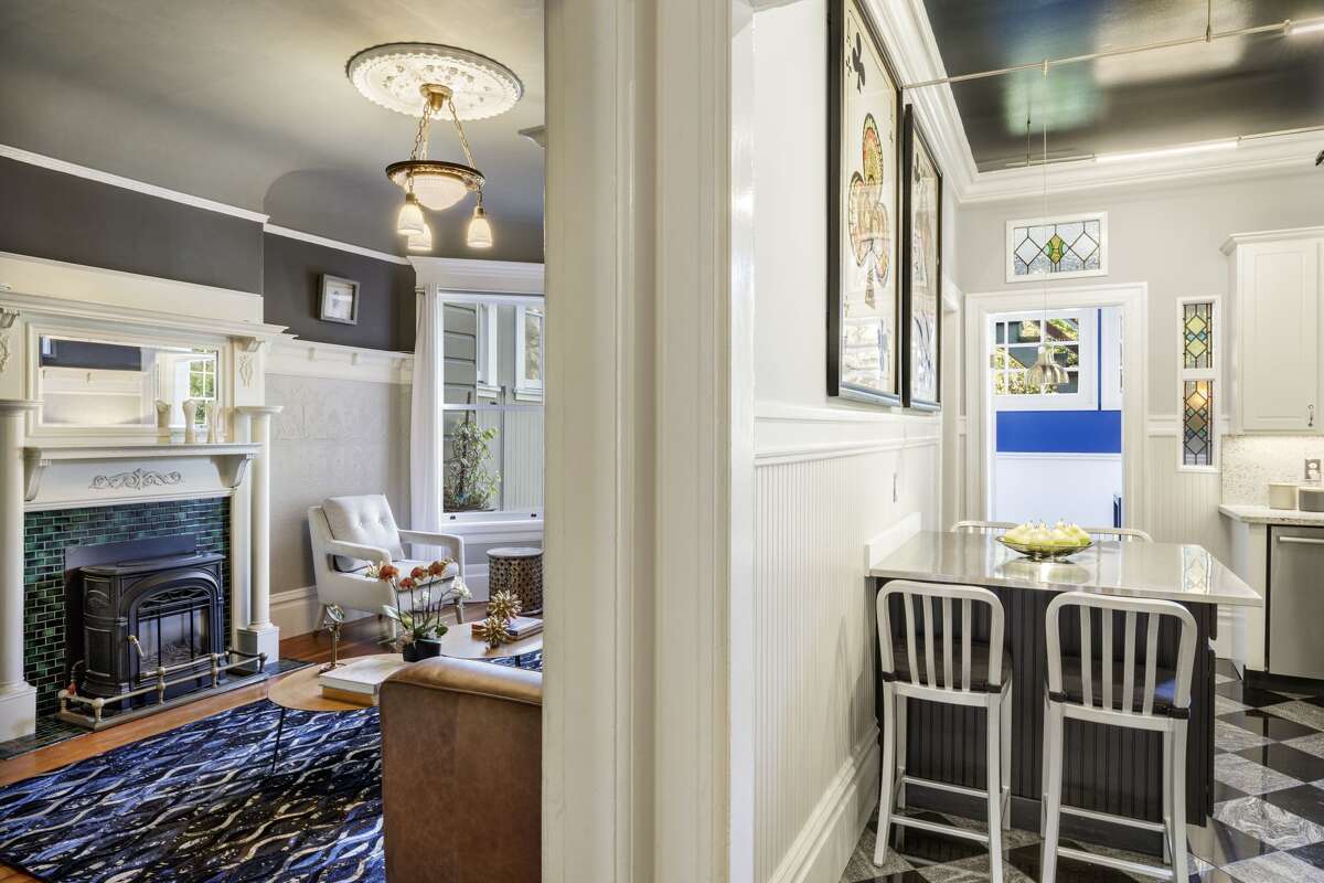 1906 Victorian condo has iconic charm and infamous connection (think ...
