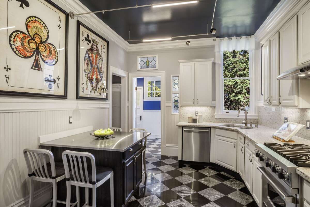 1906 Victorian condo has iconic charm and infamous connection (think ...