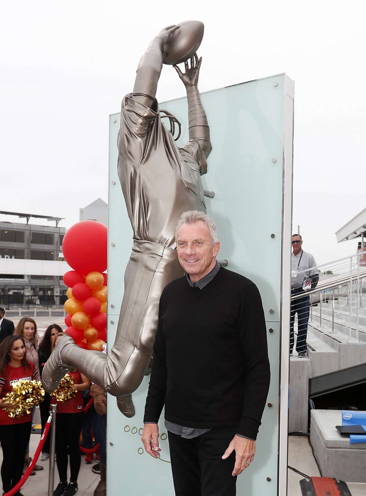 Emotions flow as 49ers unveil Joe Montana, Dwight Clark statues