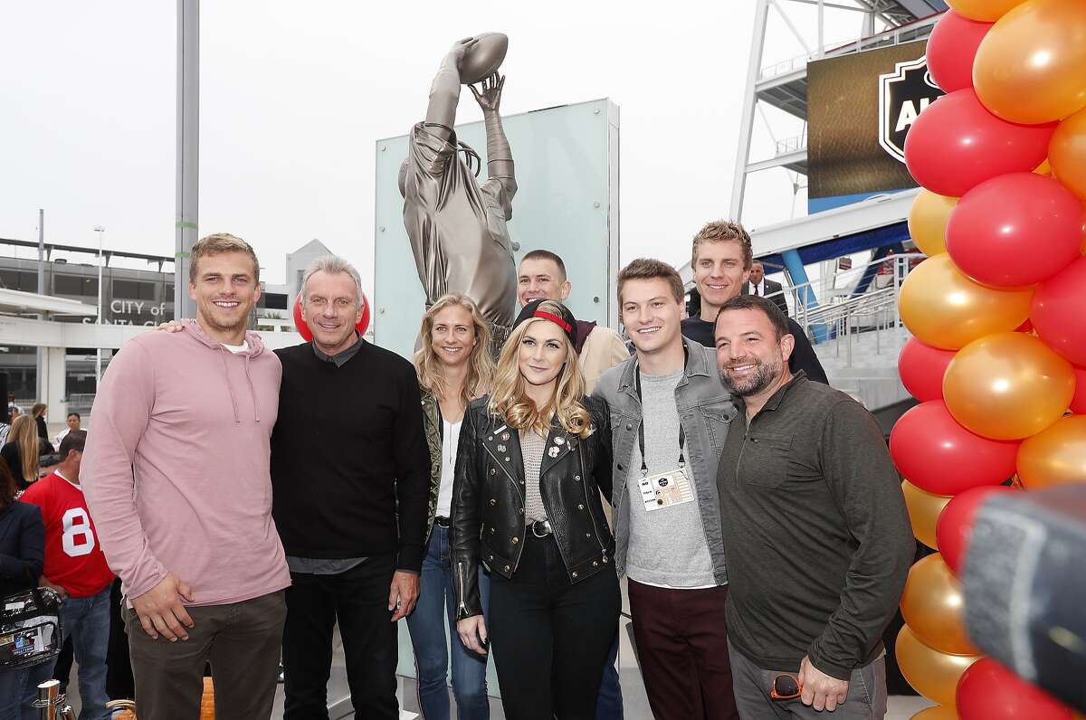 Emotions flow as 49ers unveil Joe Montana, Dwight Clark statues