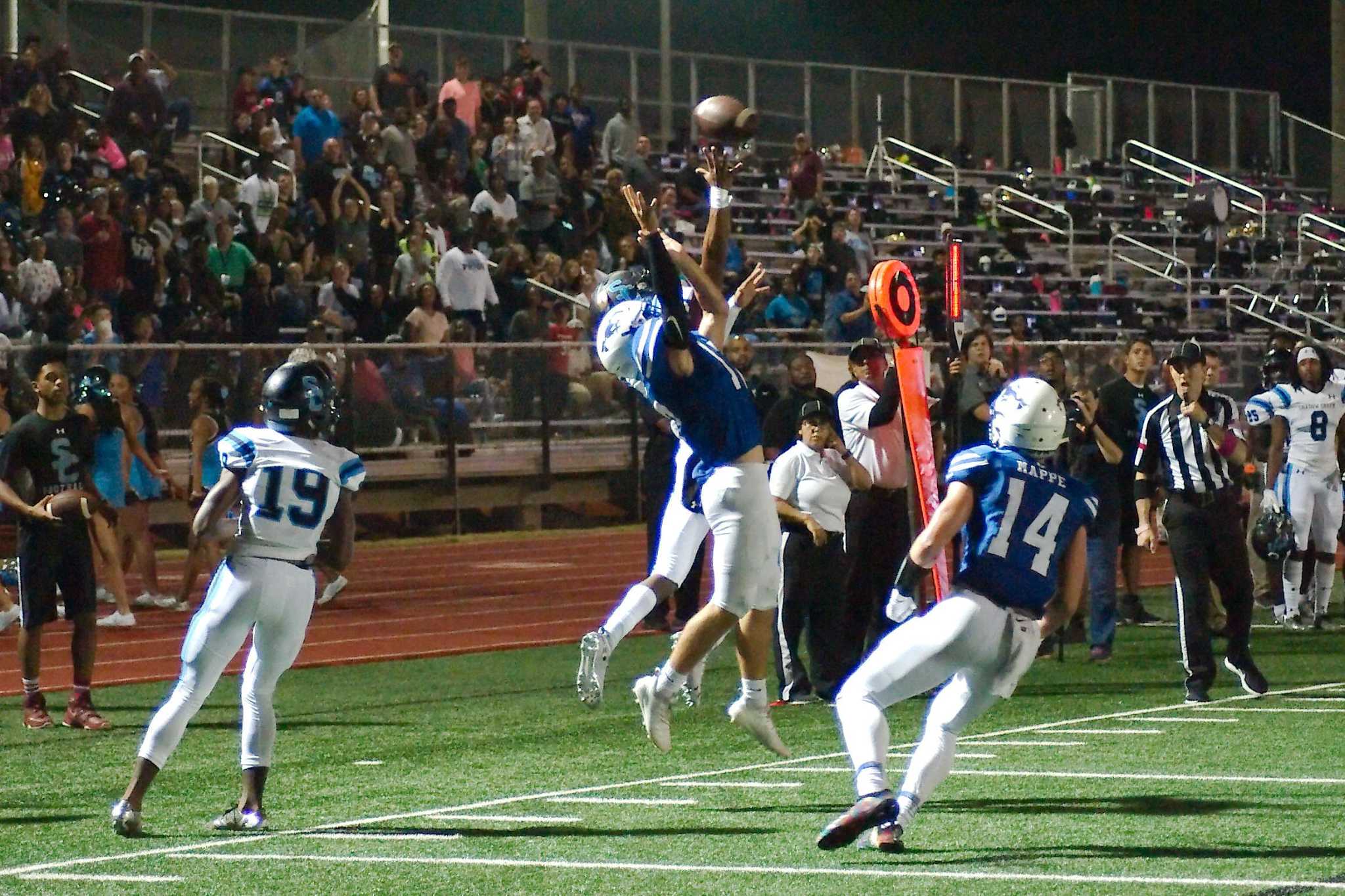 Football: Friendswood looks to end skid against Hightower