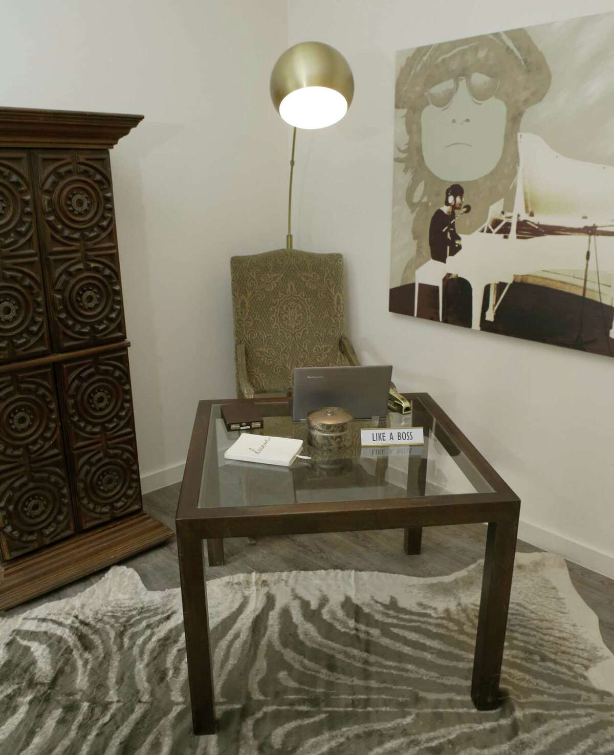 7 tips for decorating with shallow pockets