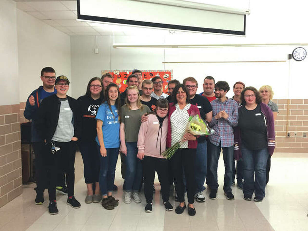 Edwardsville’s Converse named the Teacher of The Year by the Illinois ...