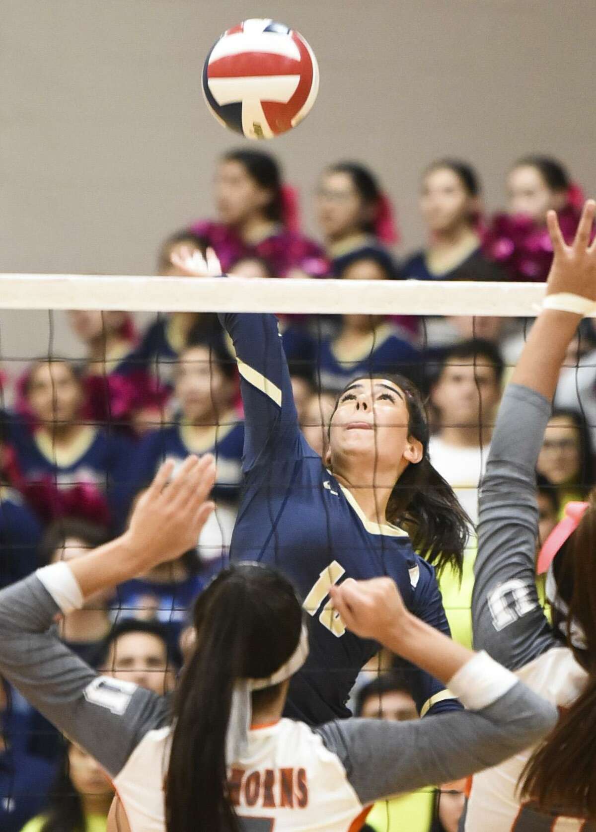 United tops rival Alexander to share district title in season finale