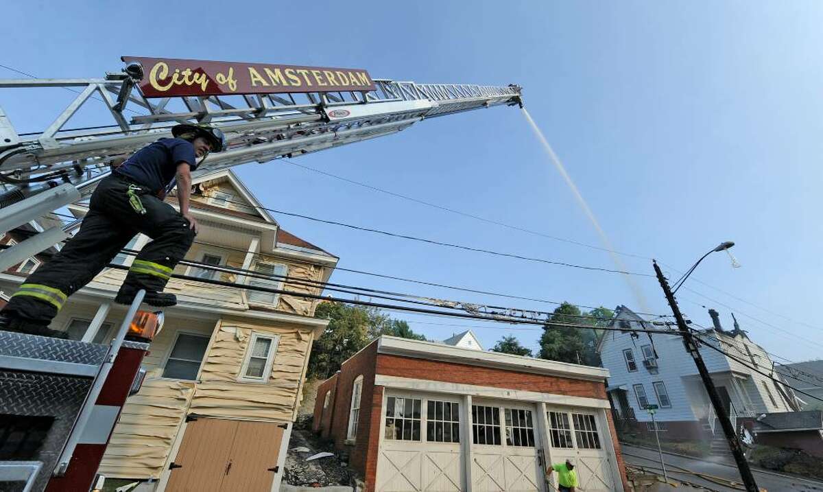 Cops: Arson cause of Amsterdam factory fire