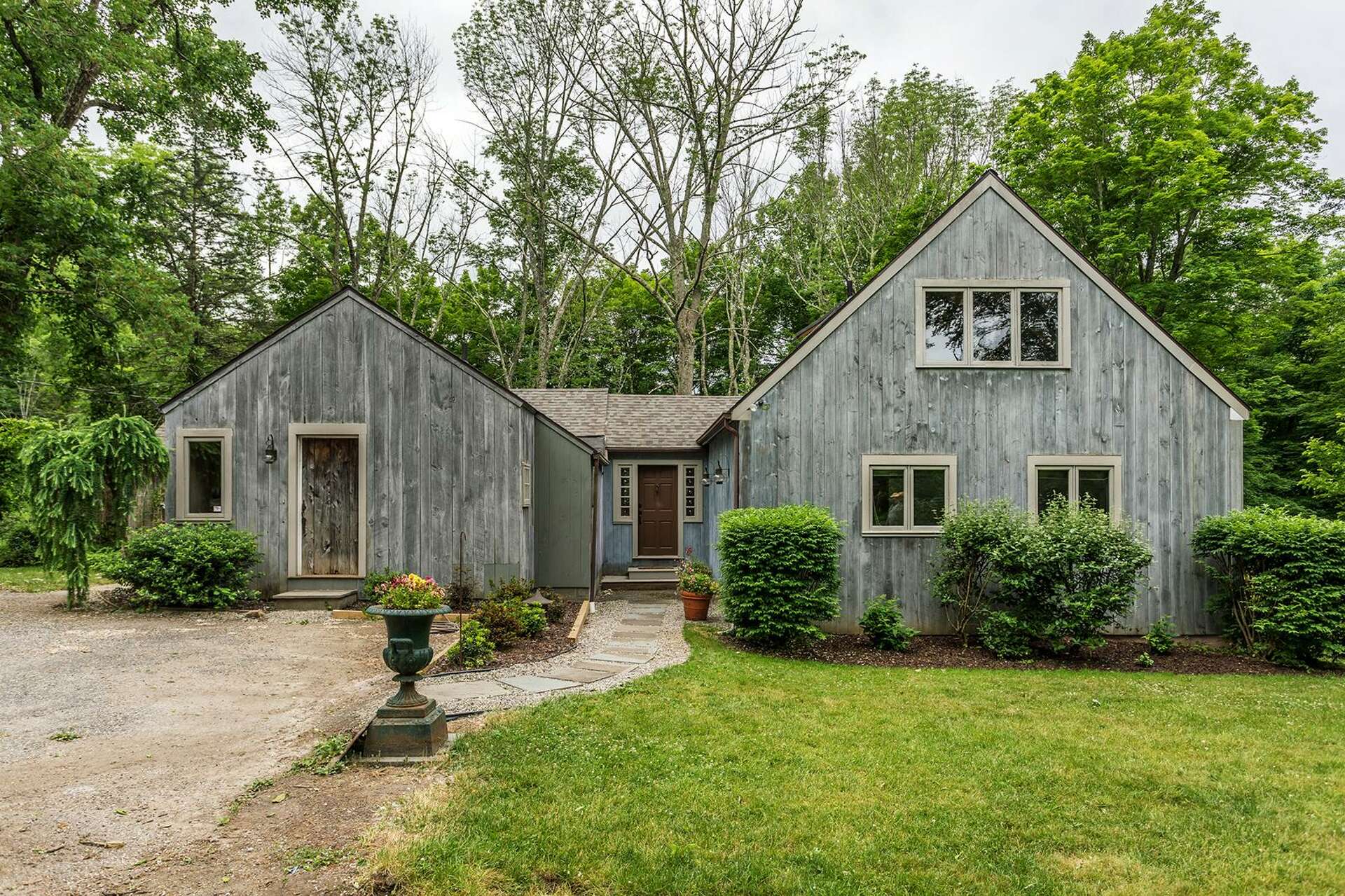 Kent home repurposes 1700s barn
