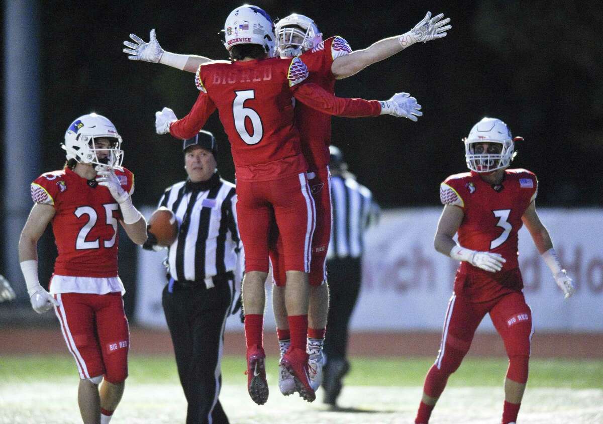 Greenwich cruises to Homecoming win over Ludlowe