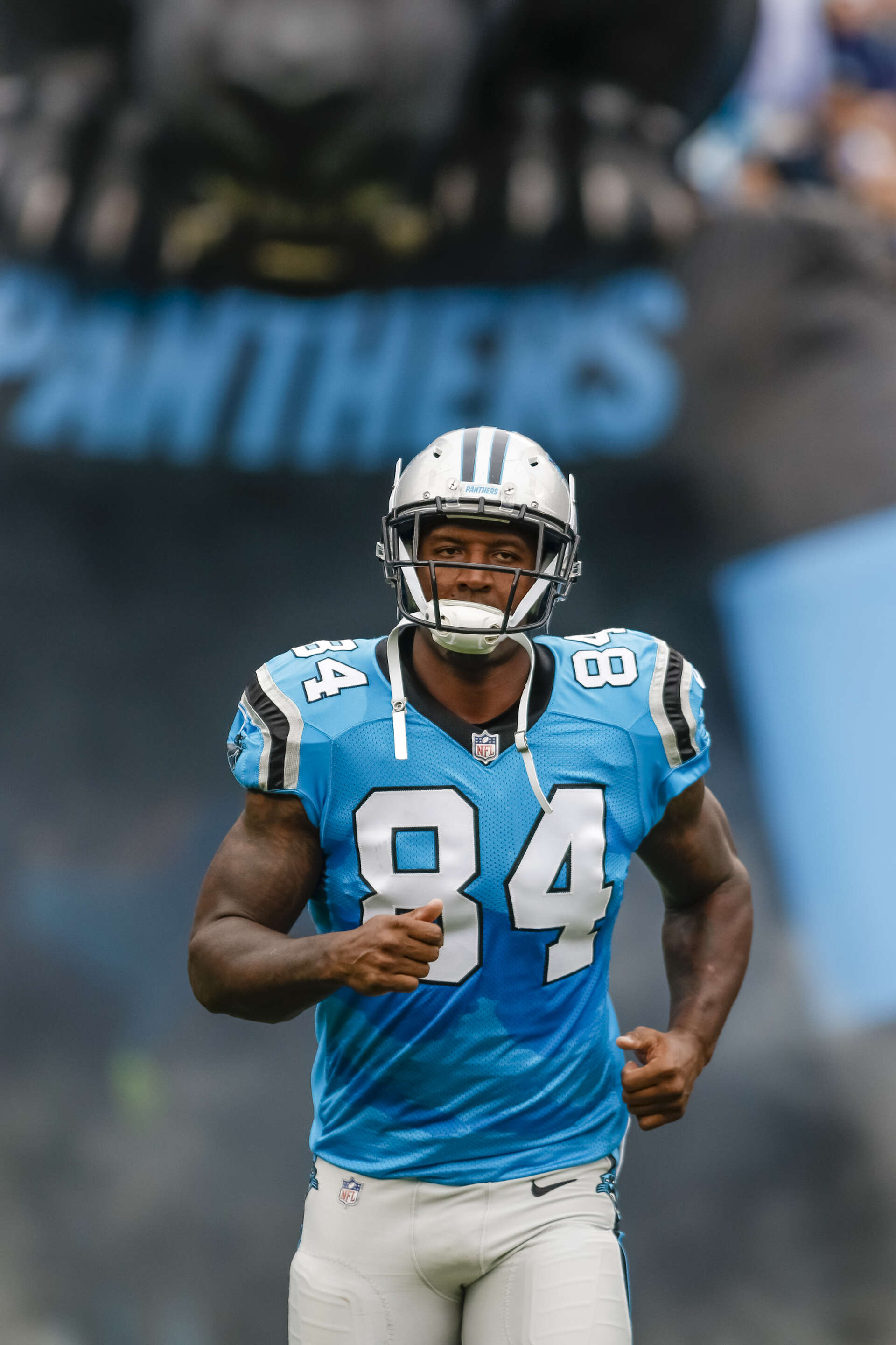 'I'm a Seahawk now': Ed Dickson returns to Charlotte to face Panthers