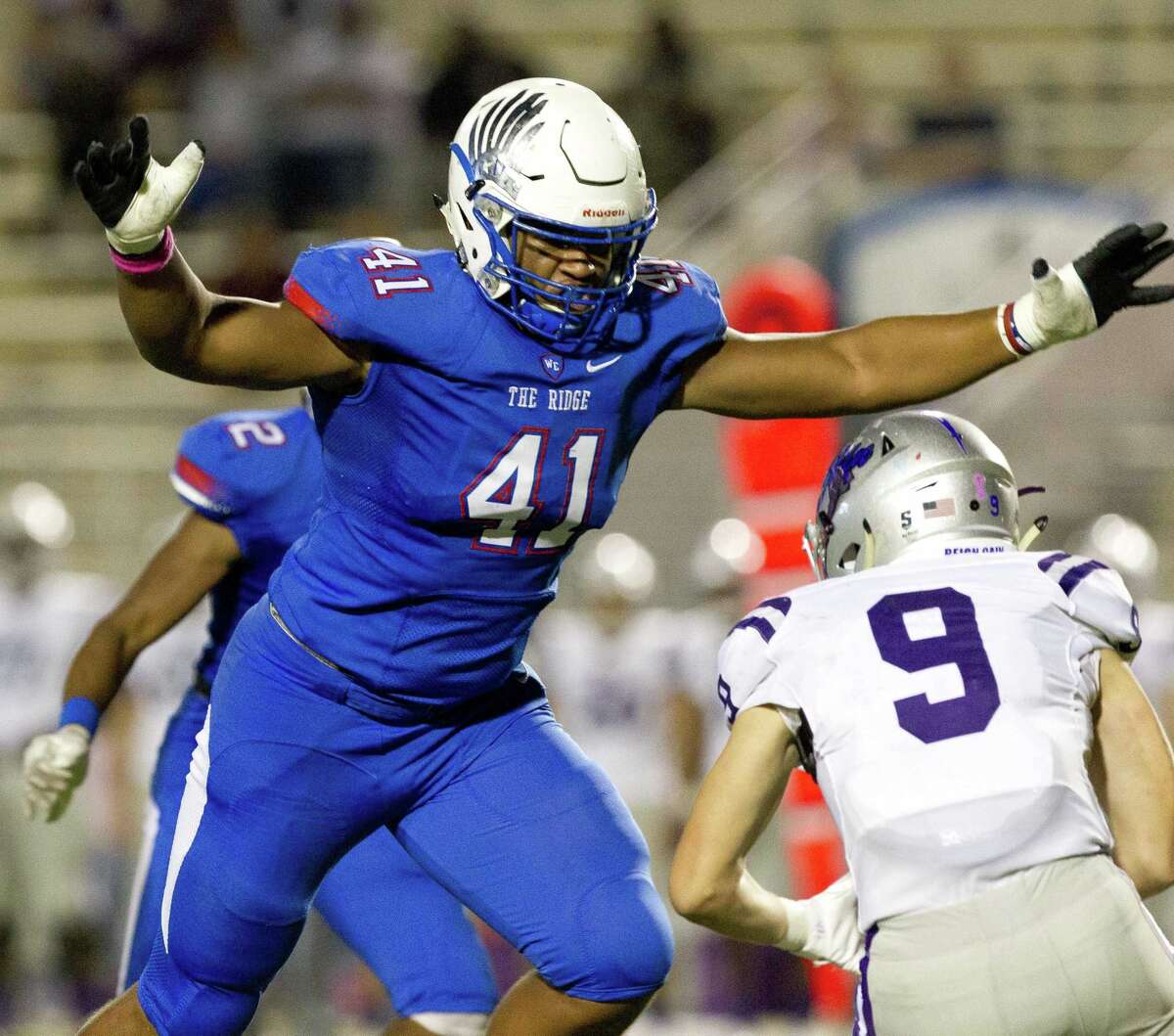 FOOTBALL: Oak Ridge scores first home win by blowing past the Hurricanes