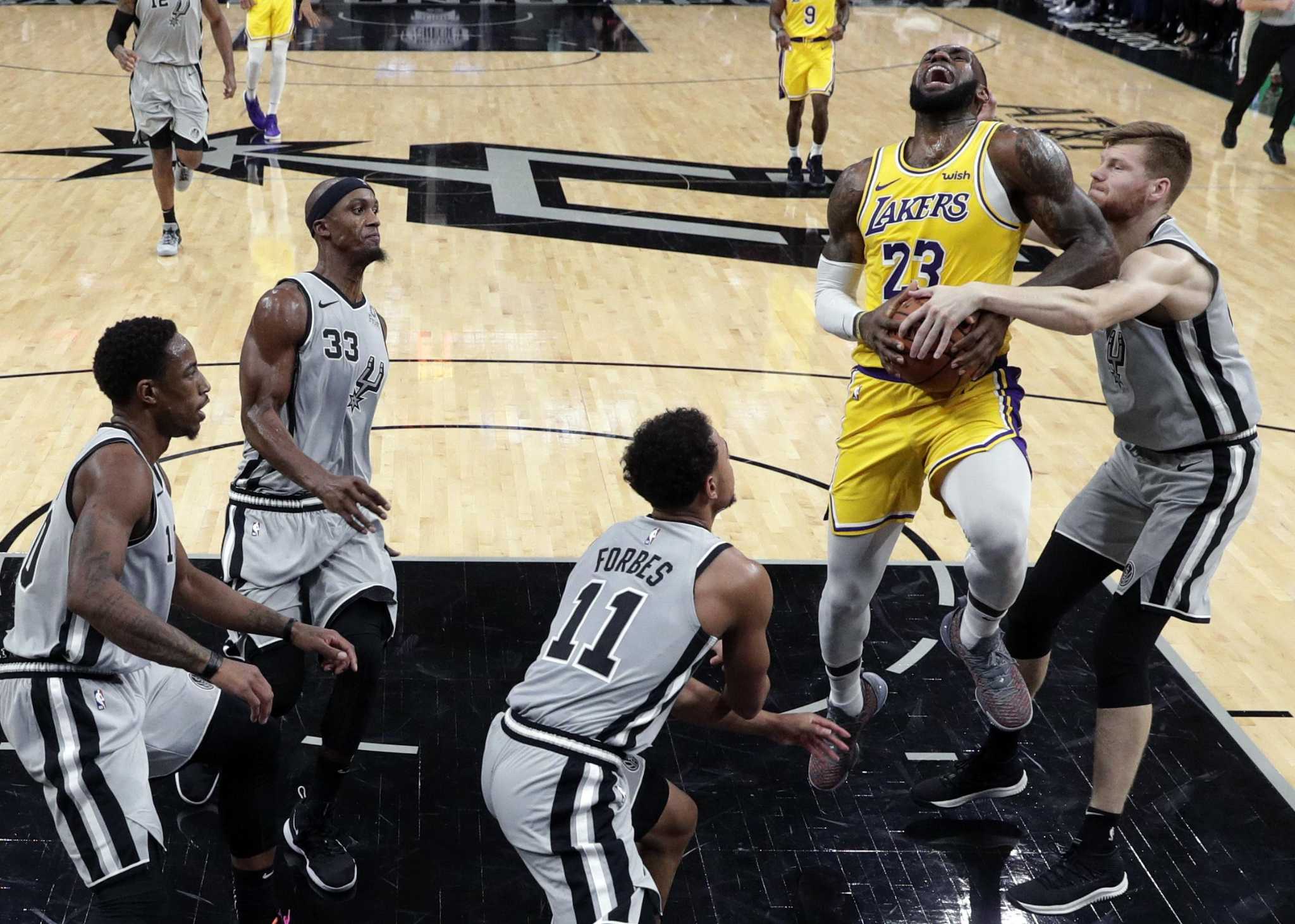 Spurs start Bertans, Cunningham against Lakers