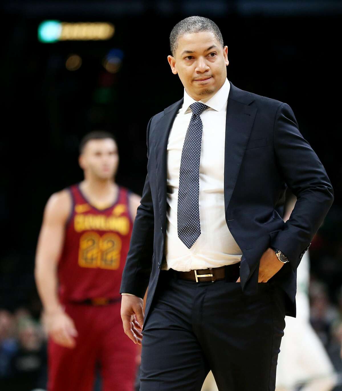 Cavaliers fire head coach Tyronn Lue after 0-6 start