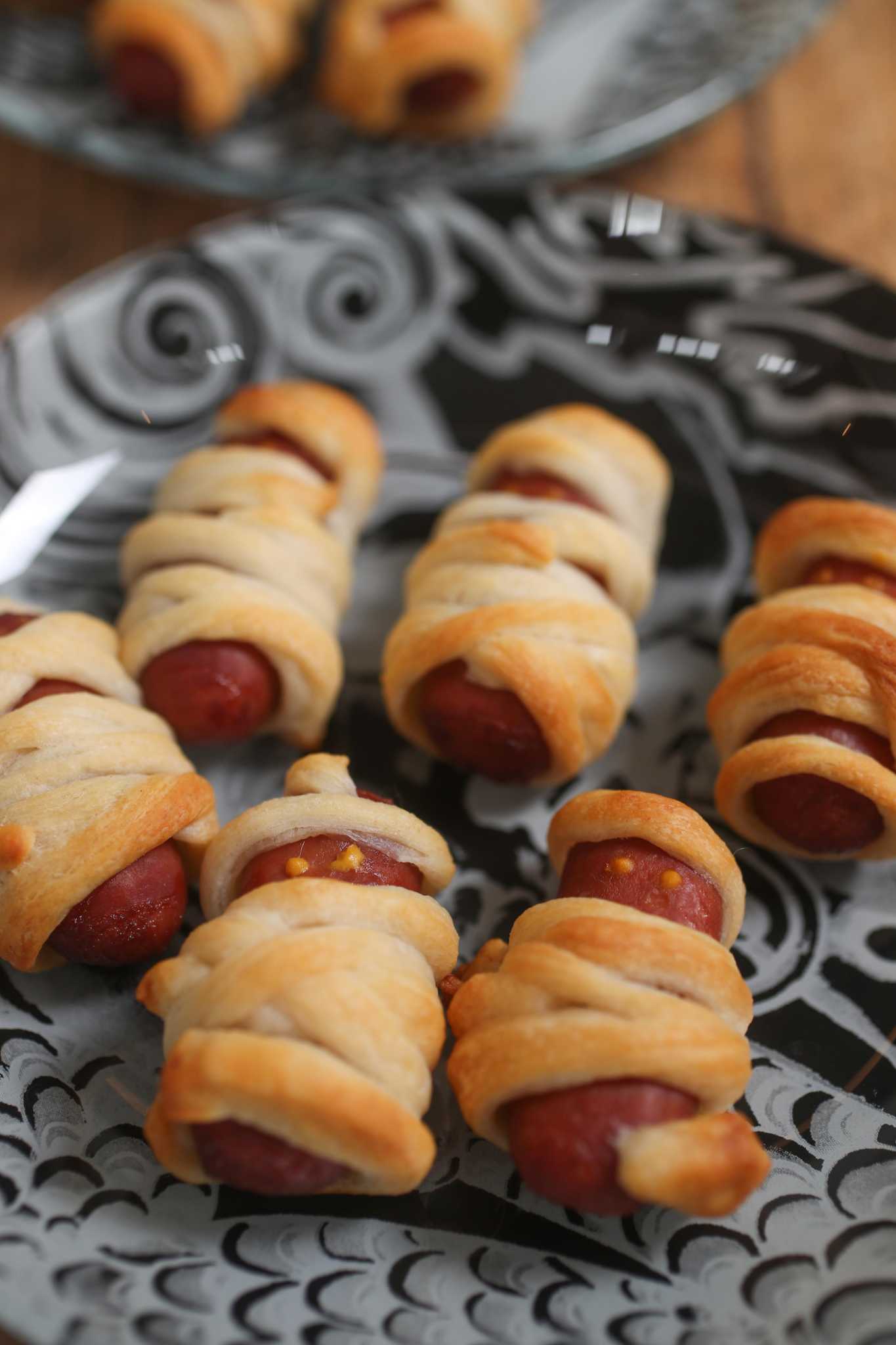 Recipe: Sausage Mummies