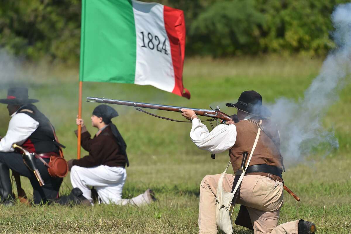 San Antonio living history group re-creates Texas Revolution battles
