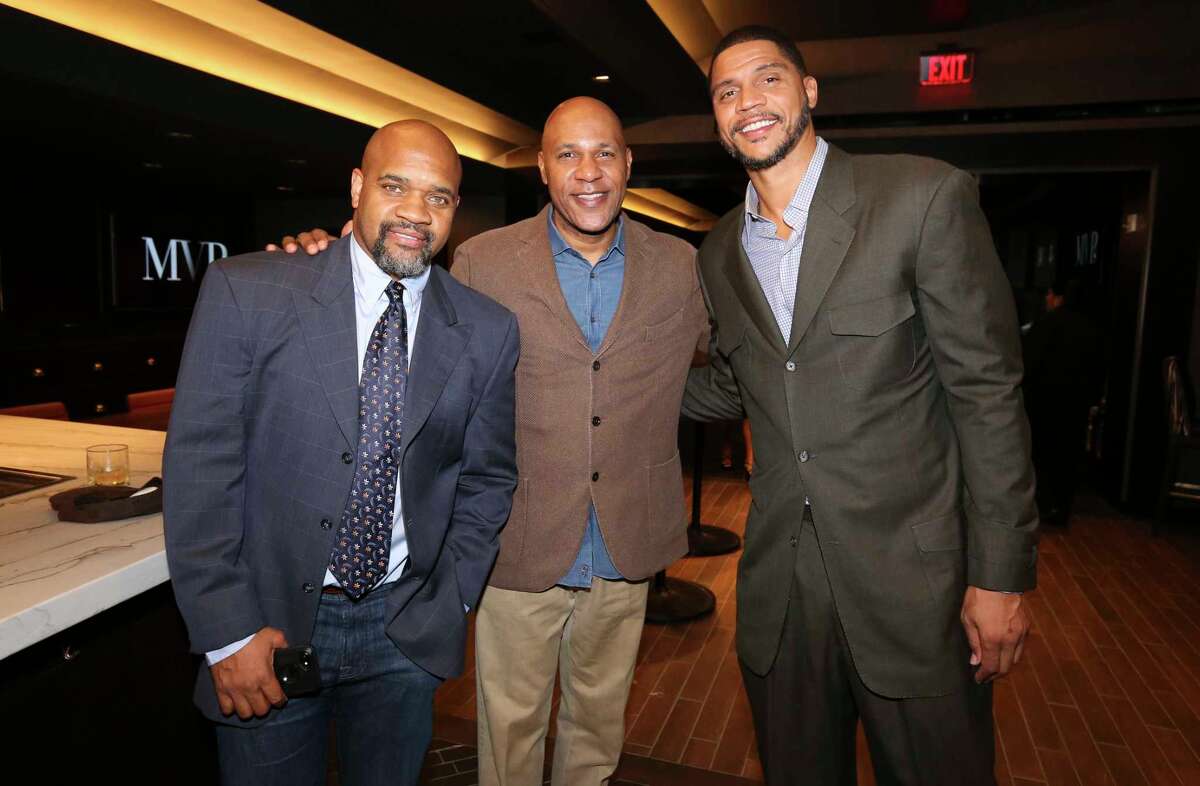 VIP view: Rockets players team up with Children's Memorial Hermann MVPs ...