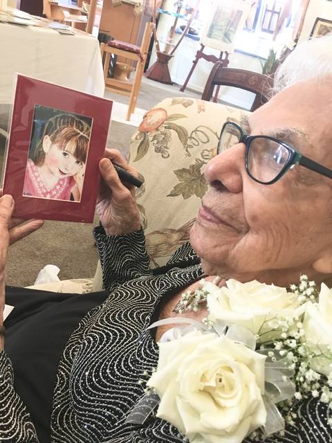 Artist shows the art of aging gracefully through her works