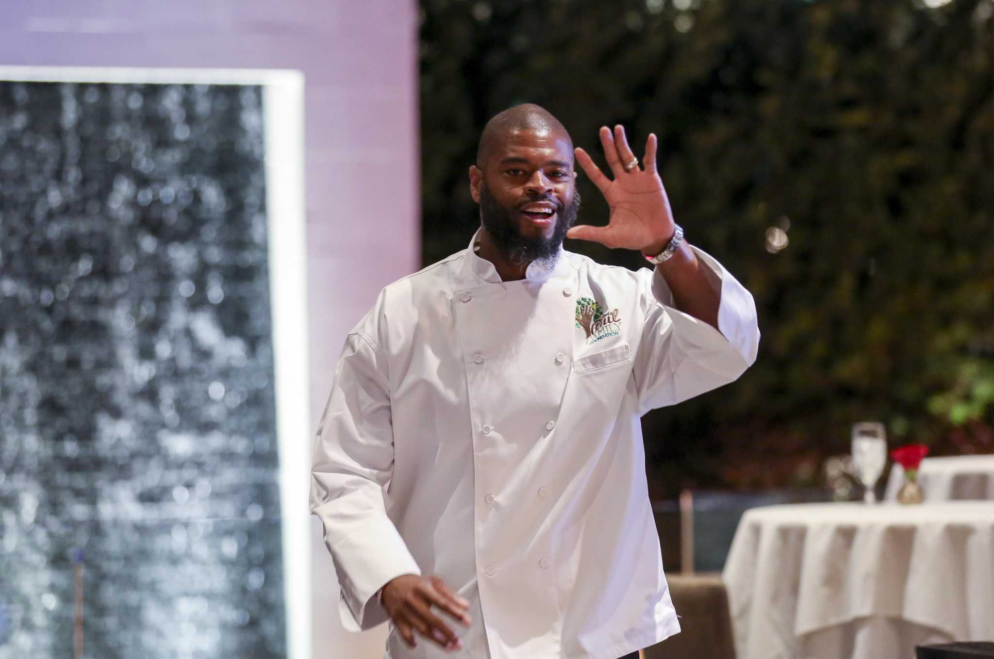 Ex-Texans lineman Wade Smith using his voice in more ways than one