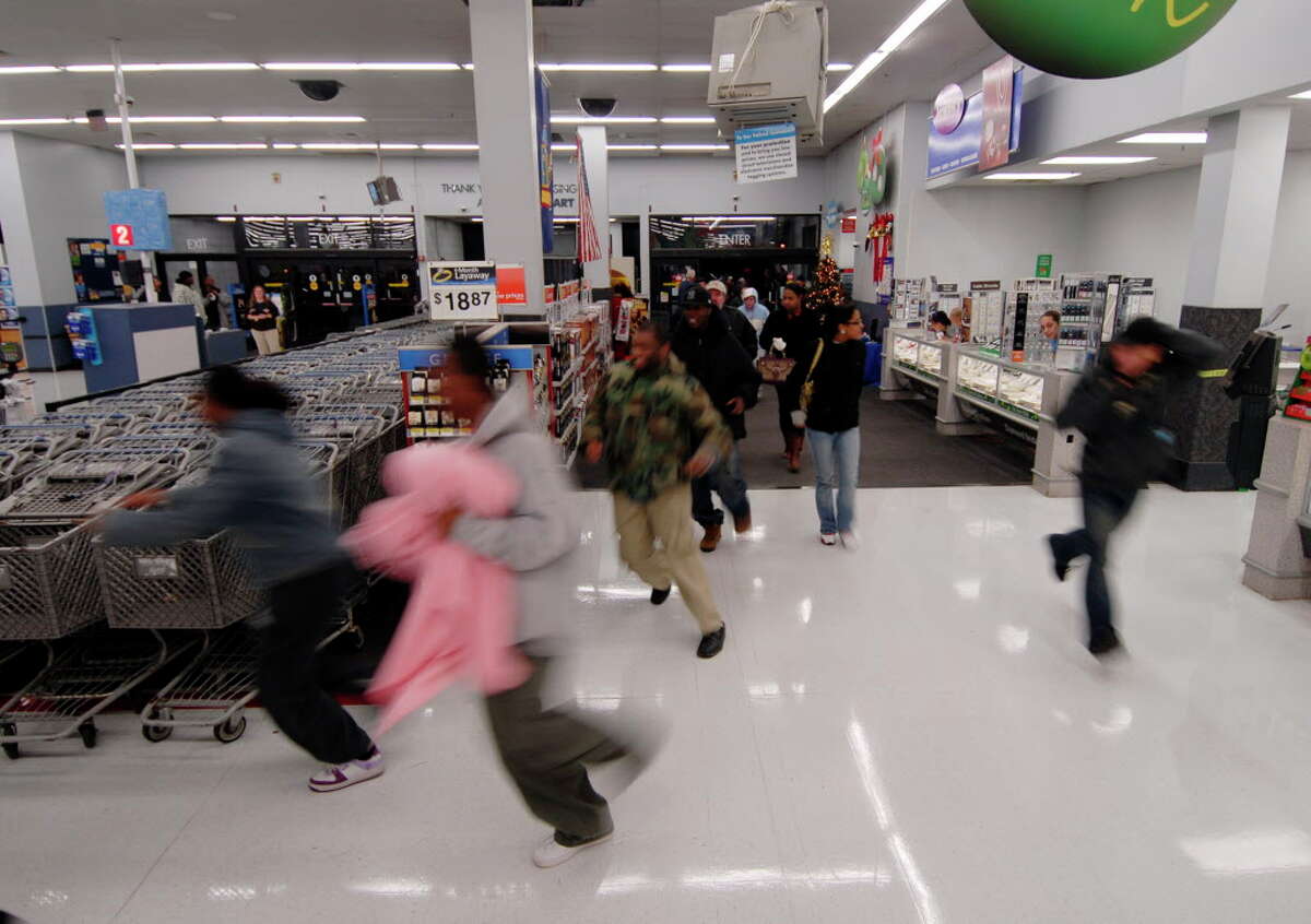#TBT: Shopping til' you drop on Black Friday