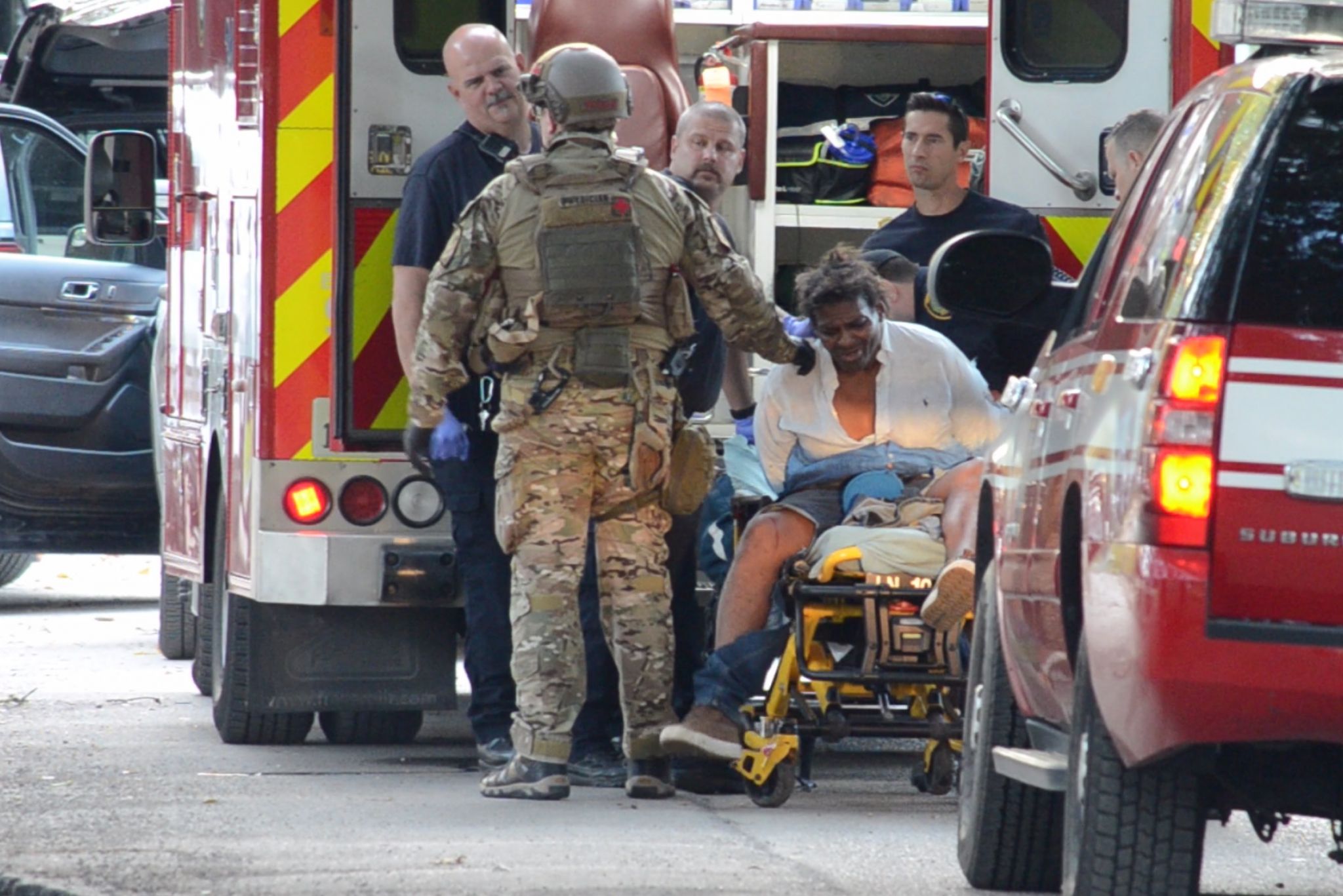 Tense SWAT scene in Houston’s Heights comes to an end