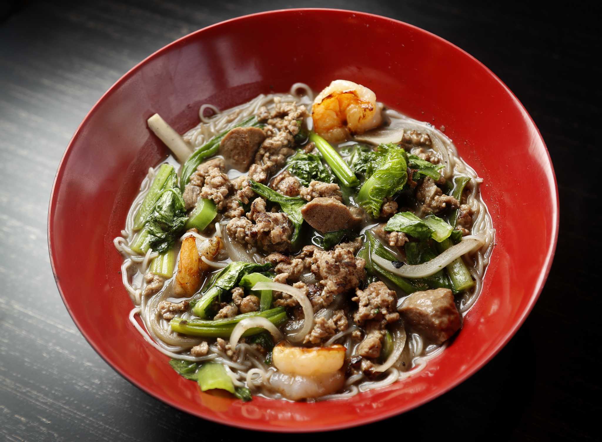 First look: Sing, Singaporean-inspired restaurant in the Heights