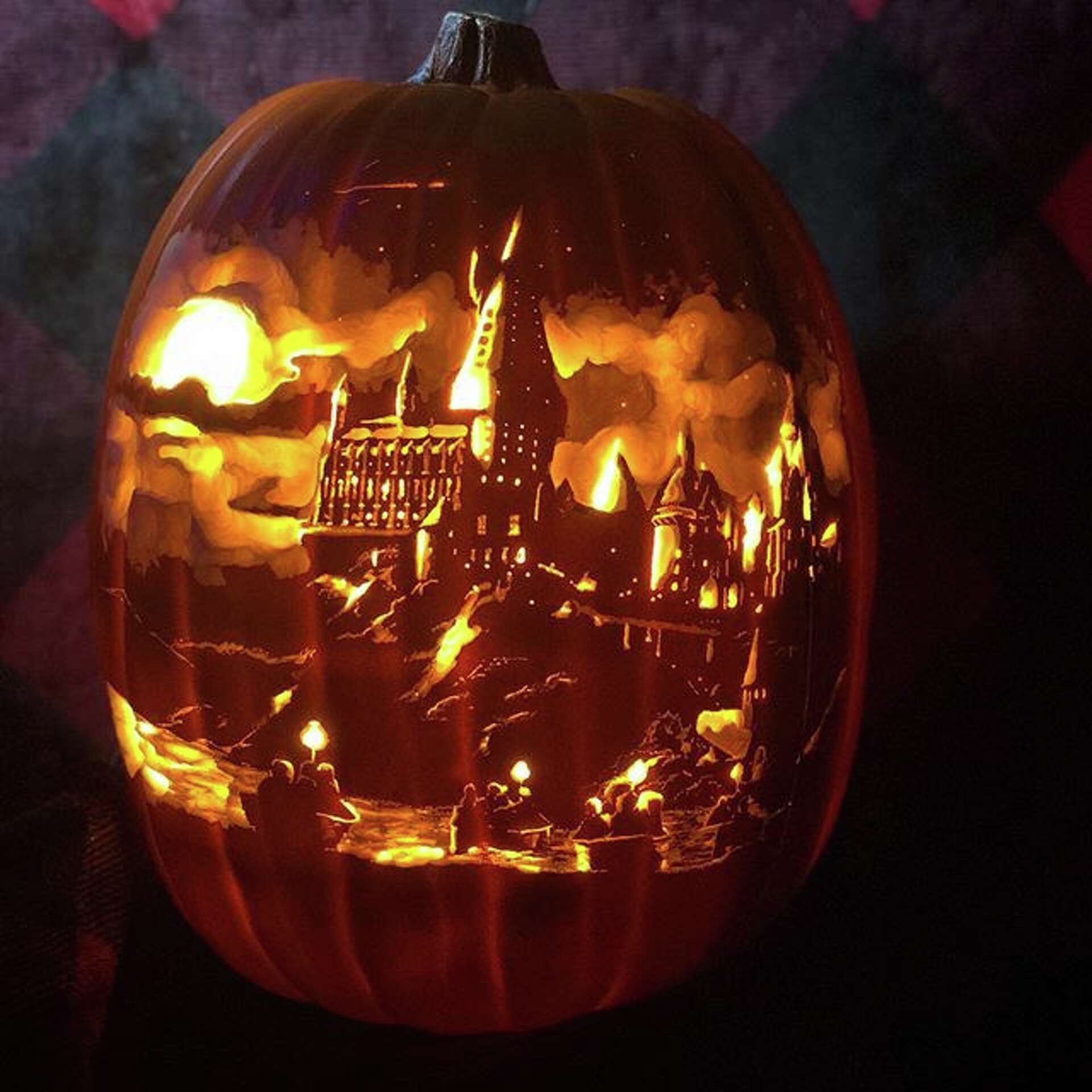 Pumpkin carver creates 'Nightmare Before Christmas', Harry Potter ...