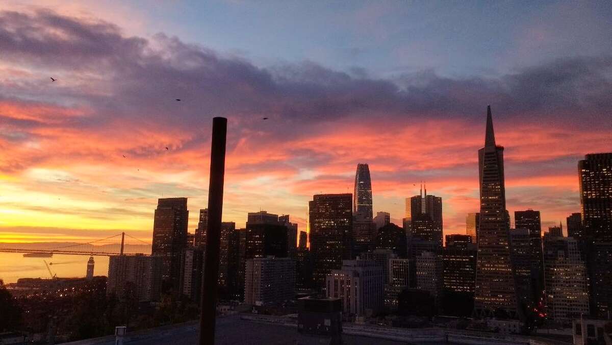 Hot, still, smoggy air in San Francisco makes for stunning sunsets and ...