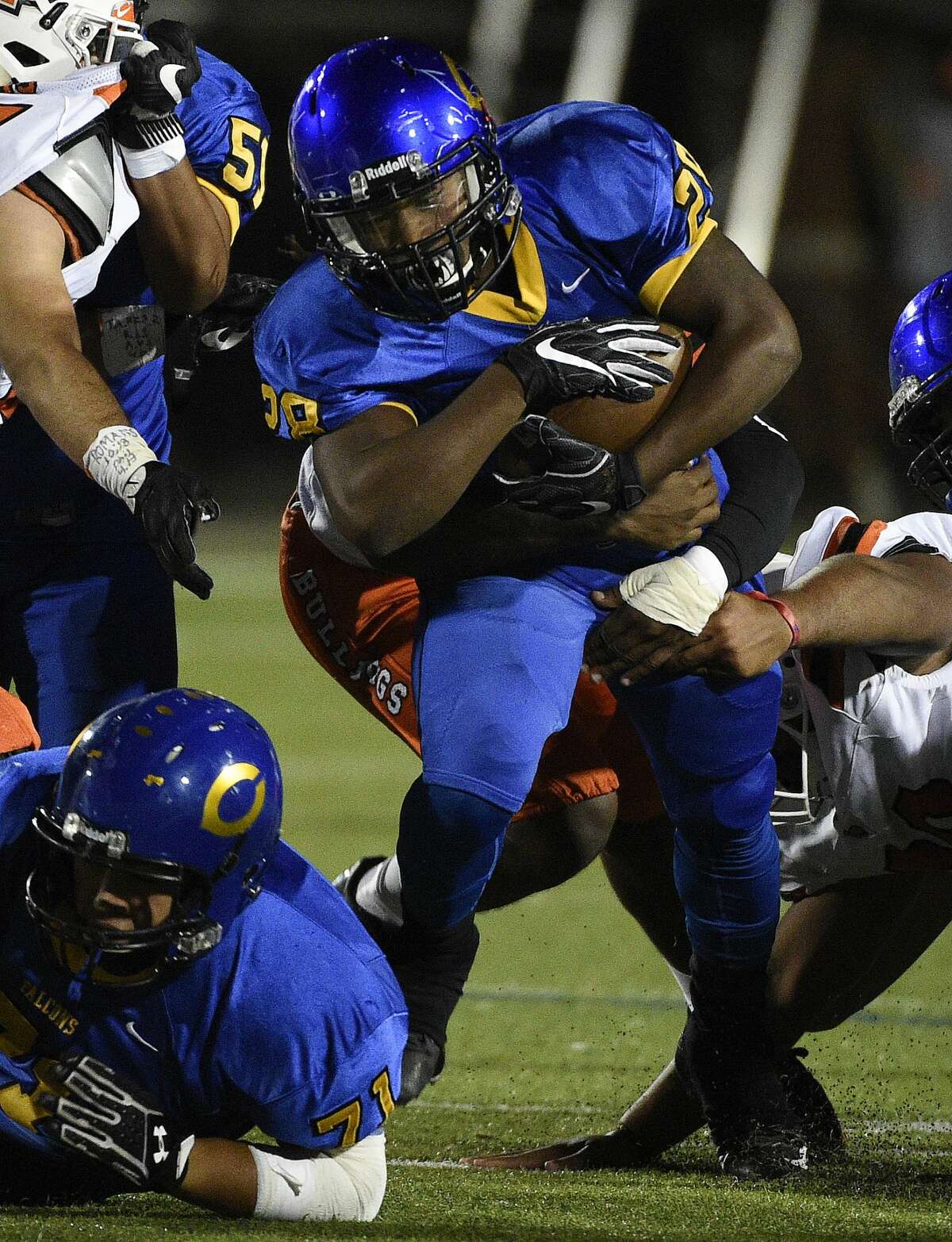 Channelview routs La Porte to keep playoff hopes alive