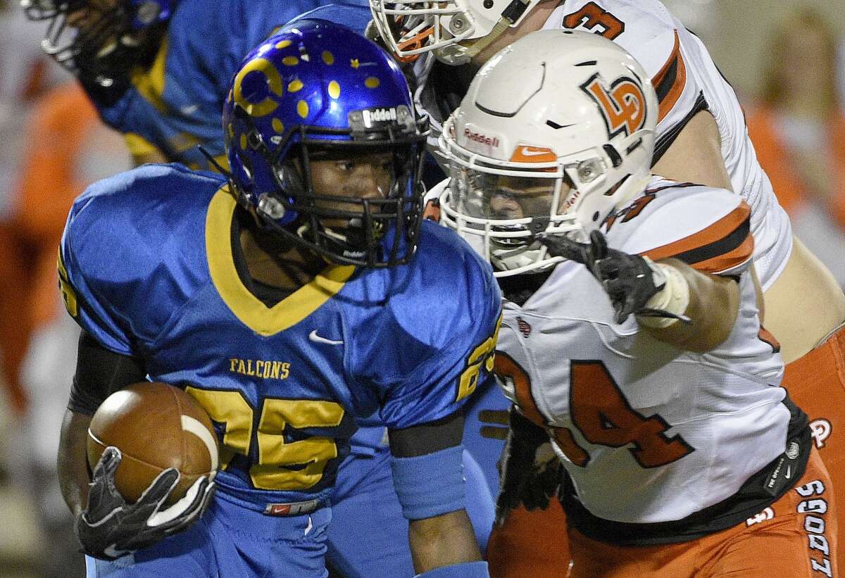 Channelview routs La Porte to keep playoff hopes alive