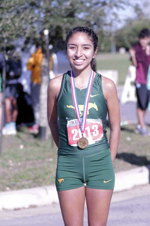 Nixon’s Rodriguez makes history at state meet - Laredo Morning Times