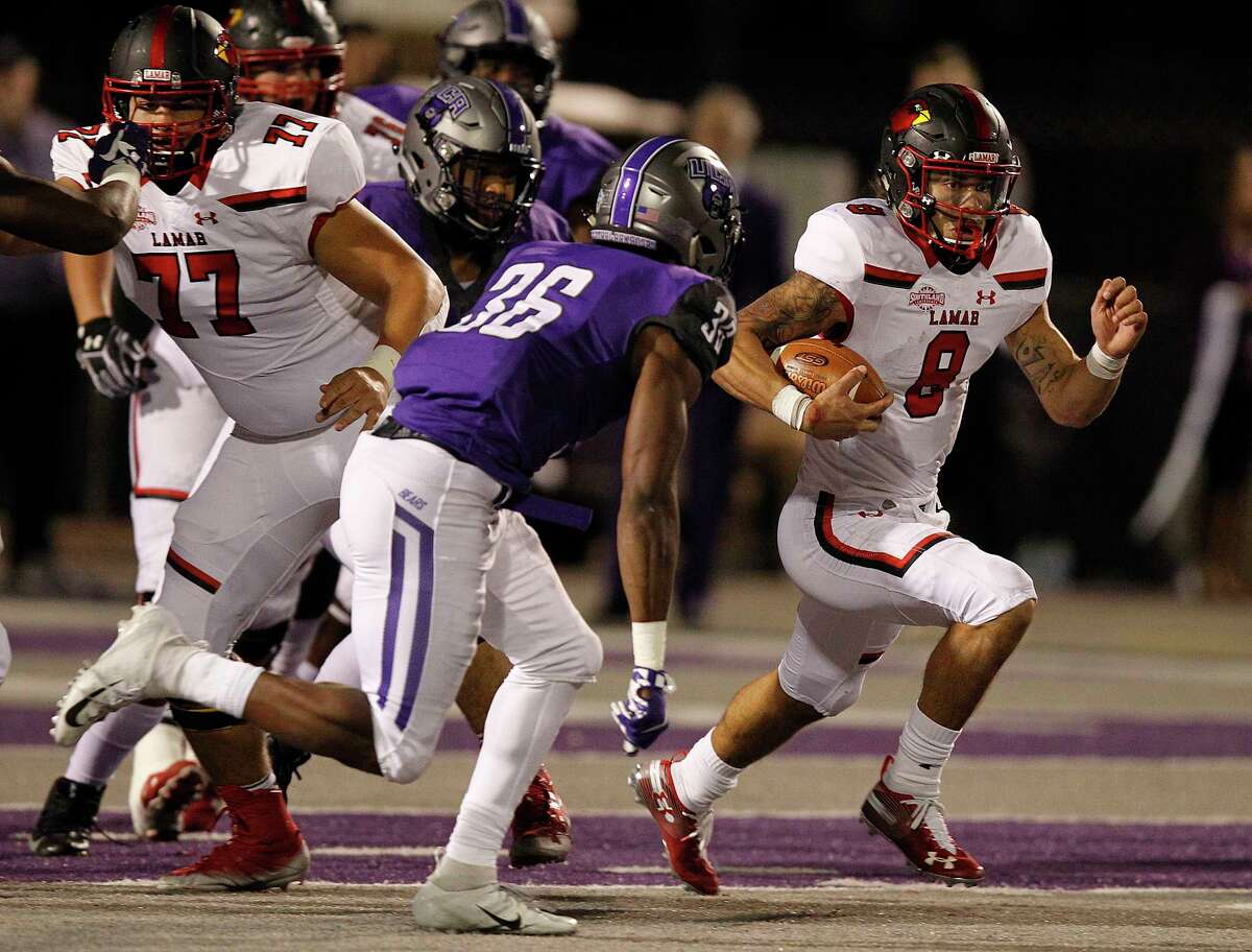 Hoy leads Lamar football to fourth-straight win at No. 19 Central Arkansas