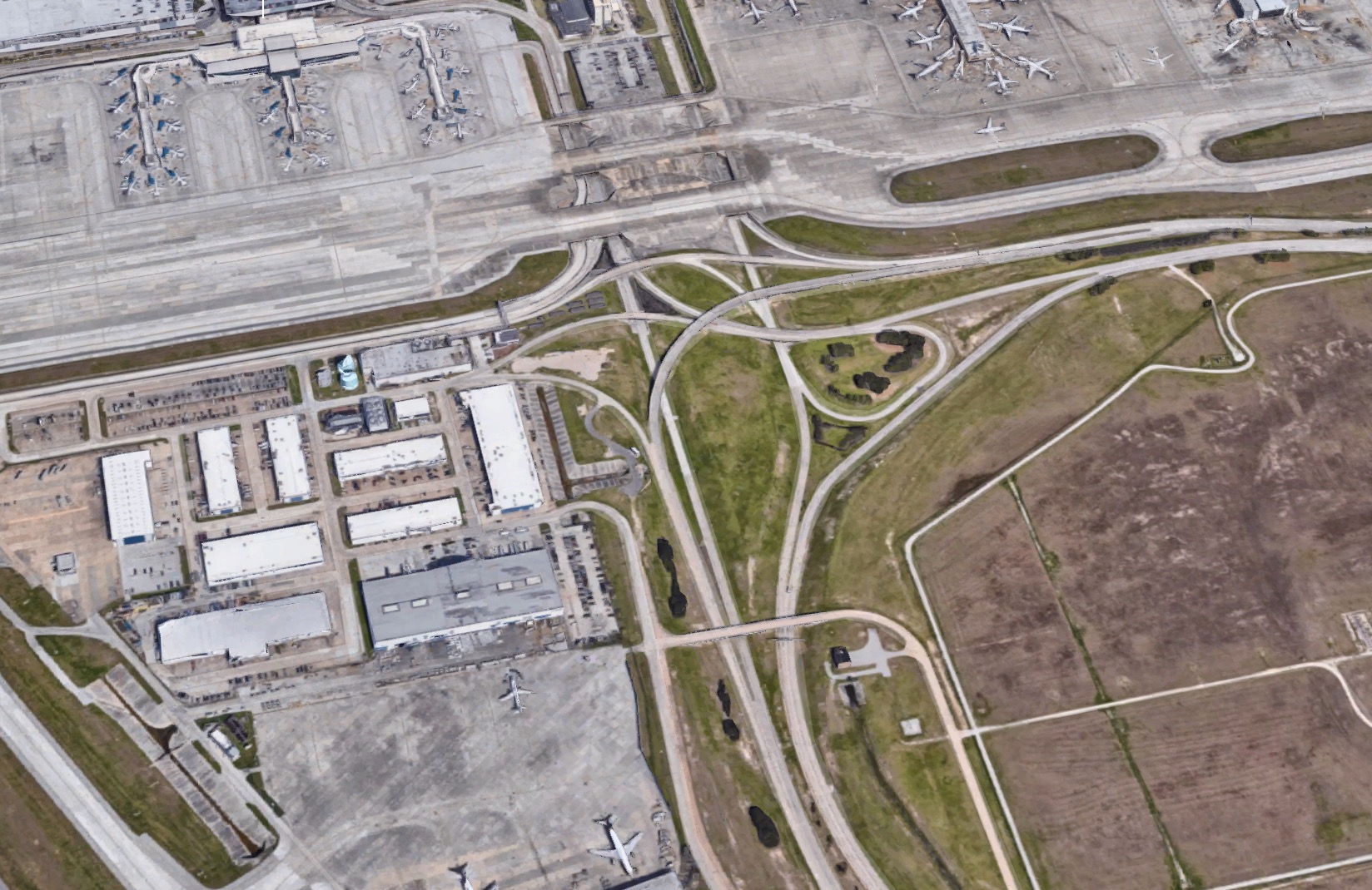 Deadly crash near Bush IAH could affect flyers