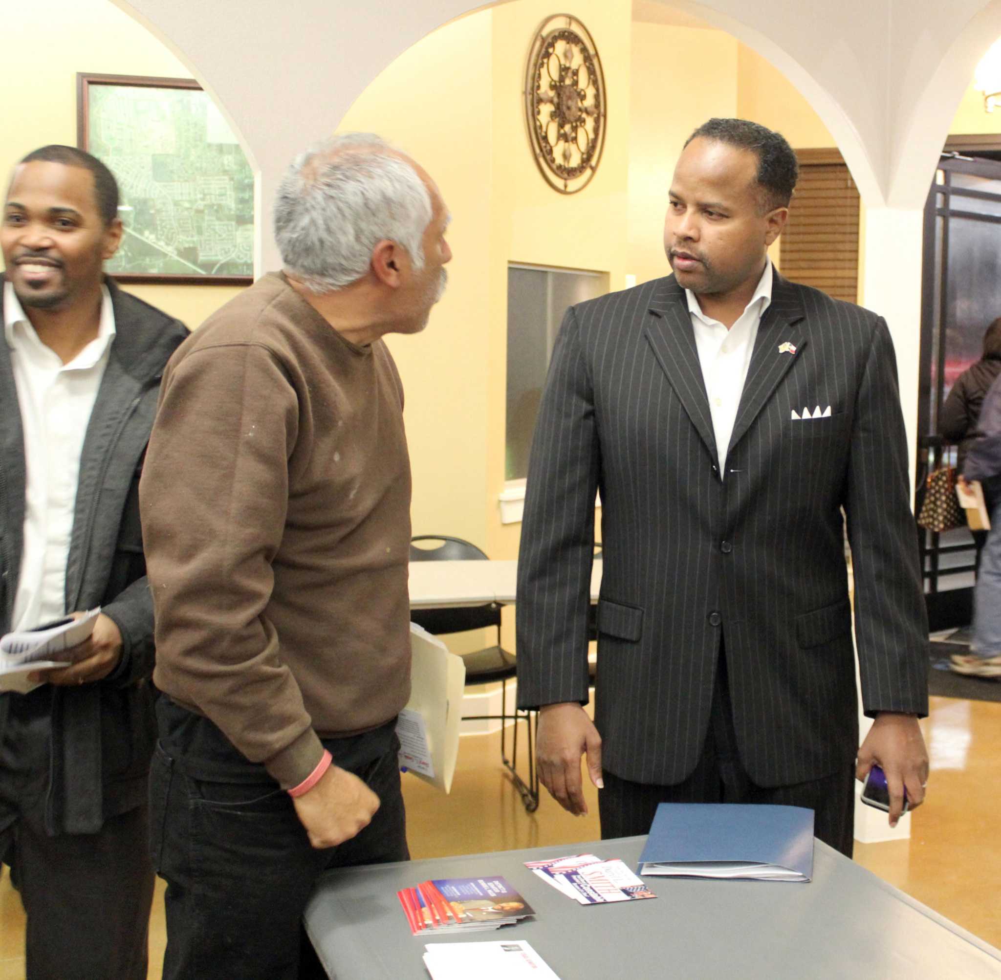 A $15 minimum wage?: State Rep. Ron Reynolds introduces bill to ...