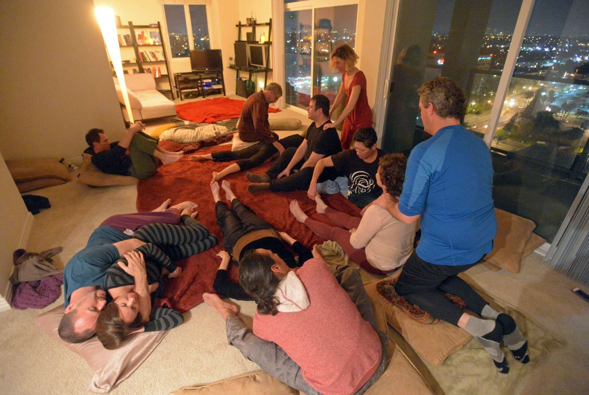 I cuddled with strangers at a Cuddle Party, San Francisco's latest ...
