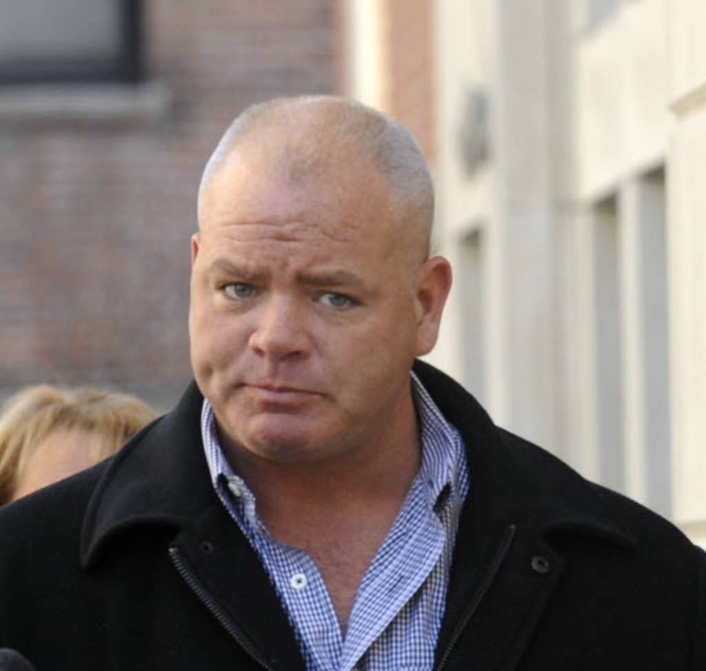 Bar Owner Free Drinks Special Prosecutor