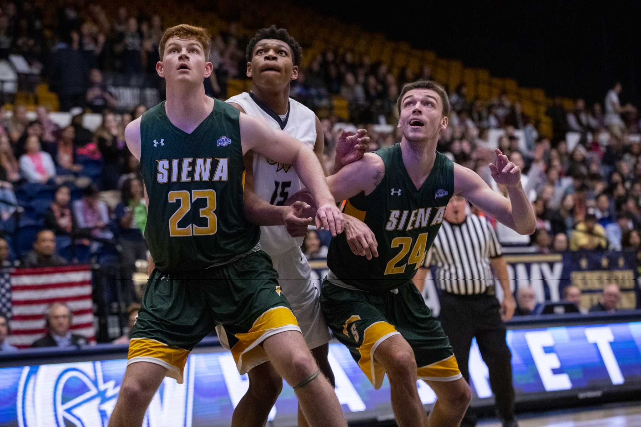 Siena basketball coach gets ready for familiar foe
