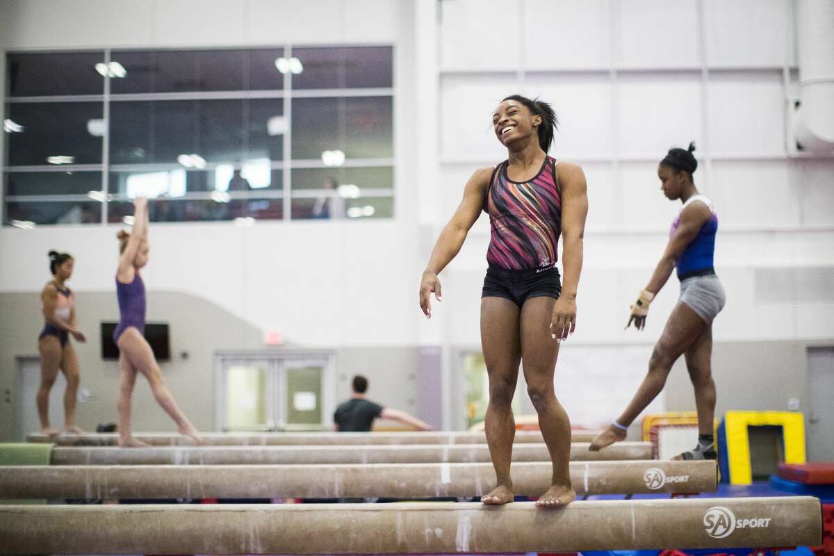 Plenty of highs, lows for Simone Biles after whirlwind year in gymnastics