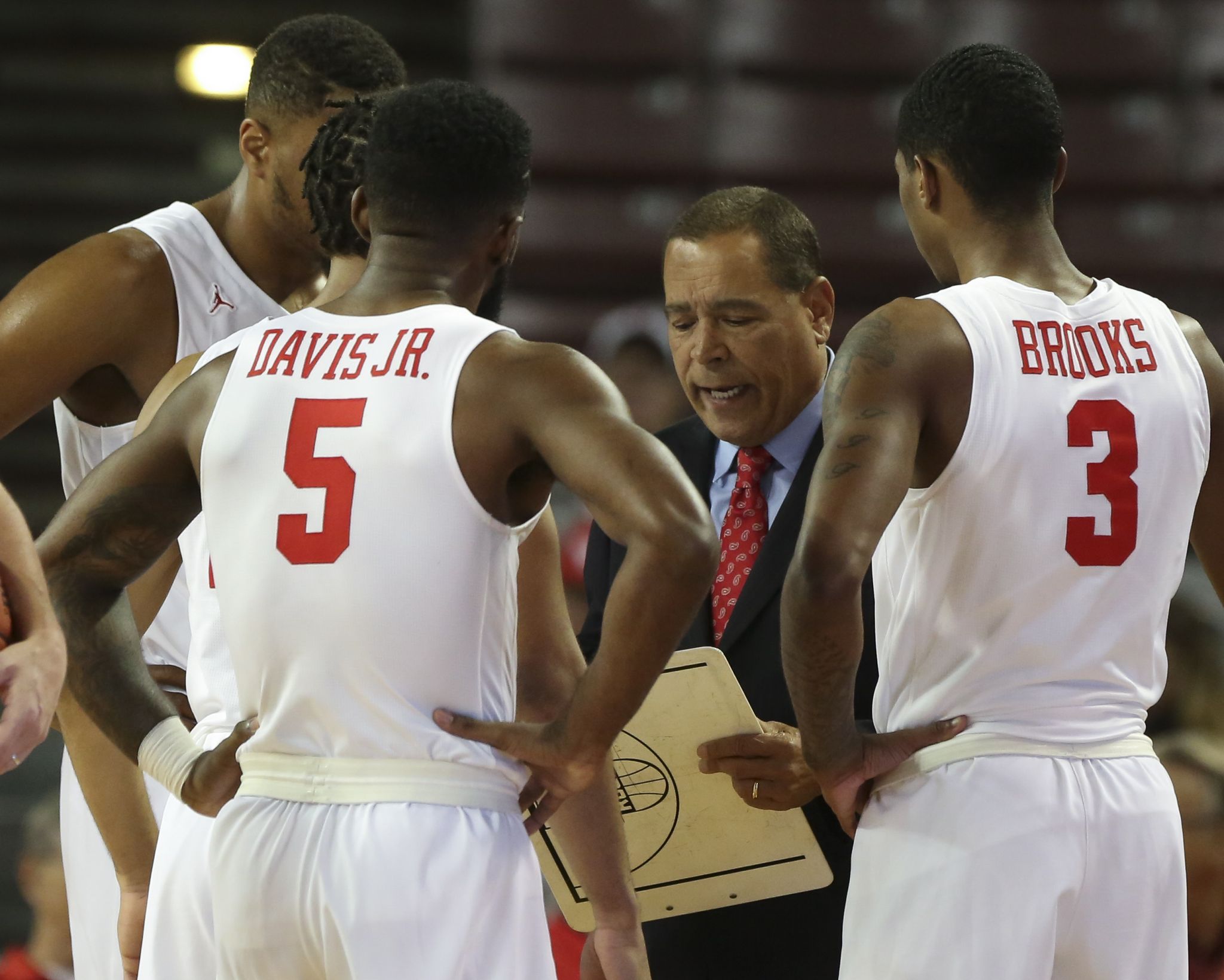 Houston among early top 16 teams revealed by NCAA selection committee