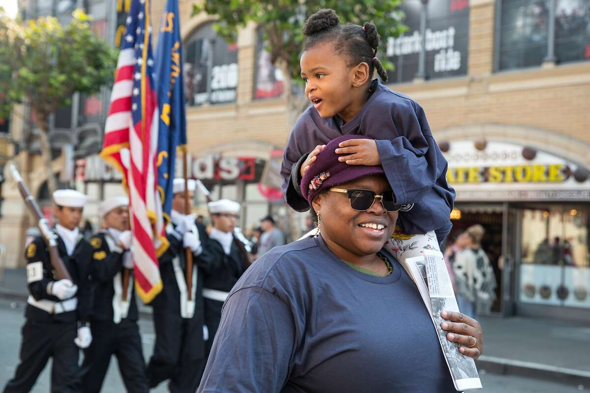 SF Veterans Day Parade marches 100 years after end of WWI
