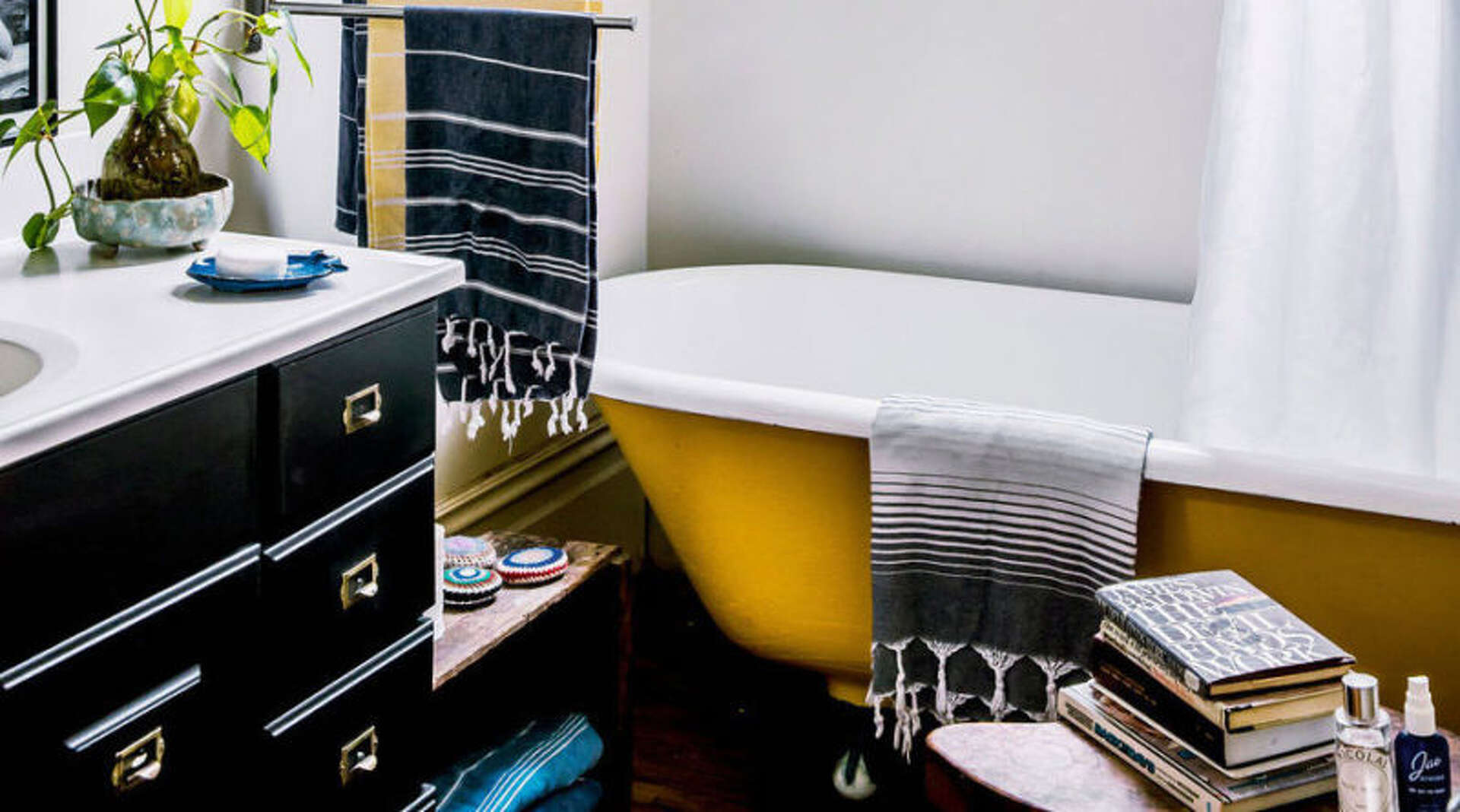 10 surprising things that decrease your home value