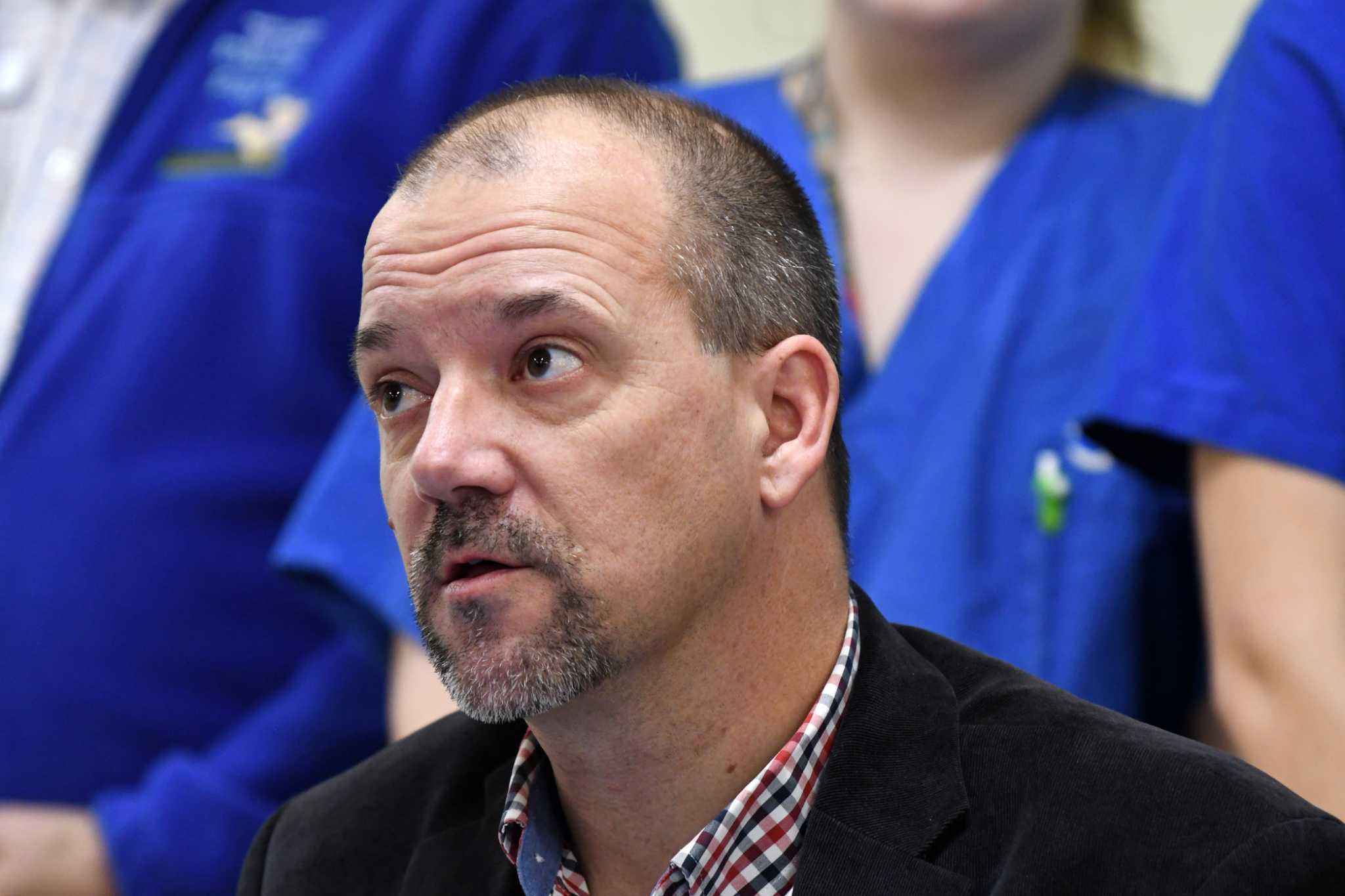 Humane Society chief to step down