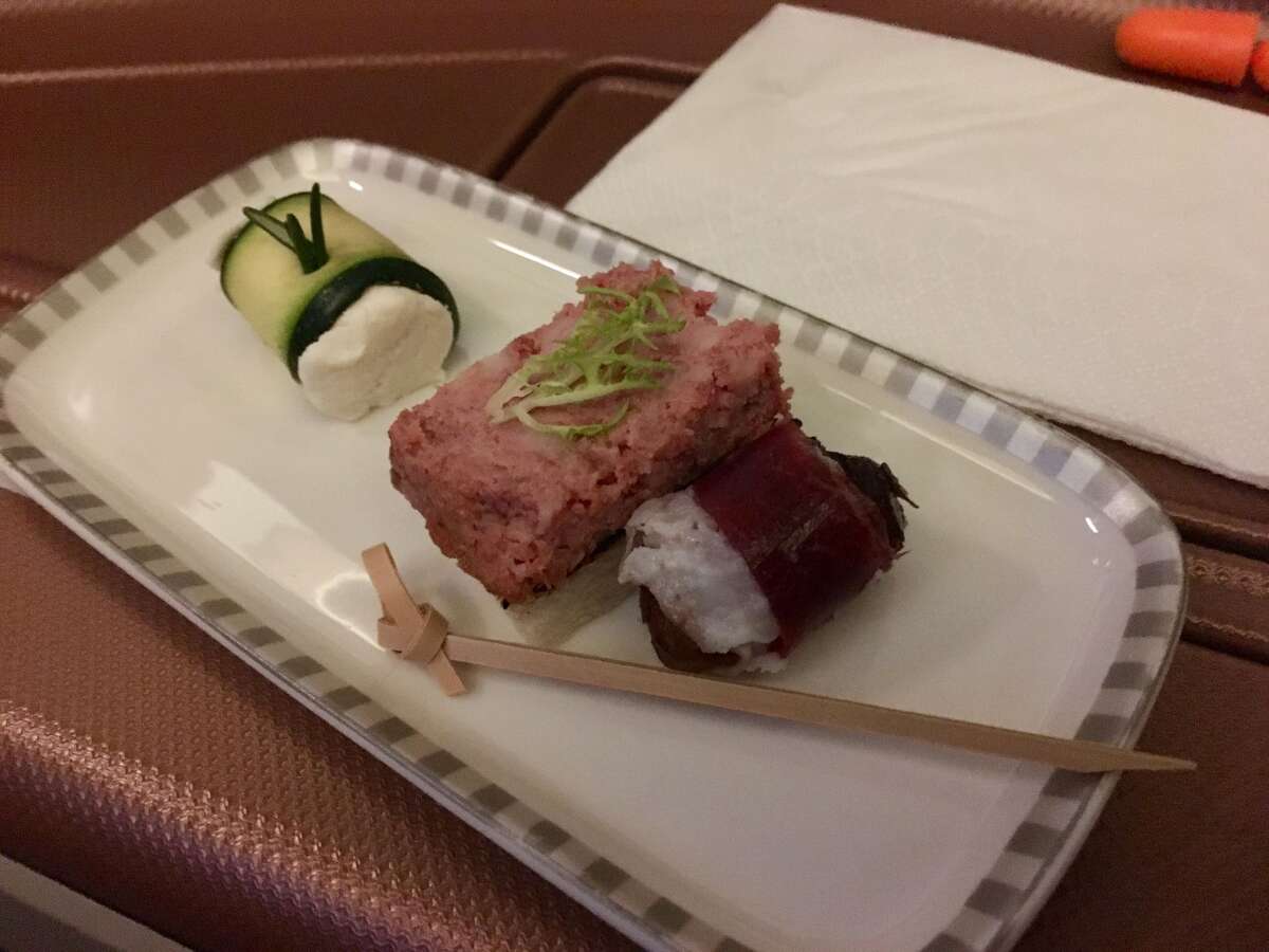 Review: Singapore Airlines' longest California flight [PHOTOS]