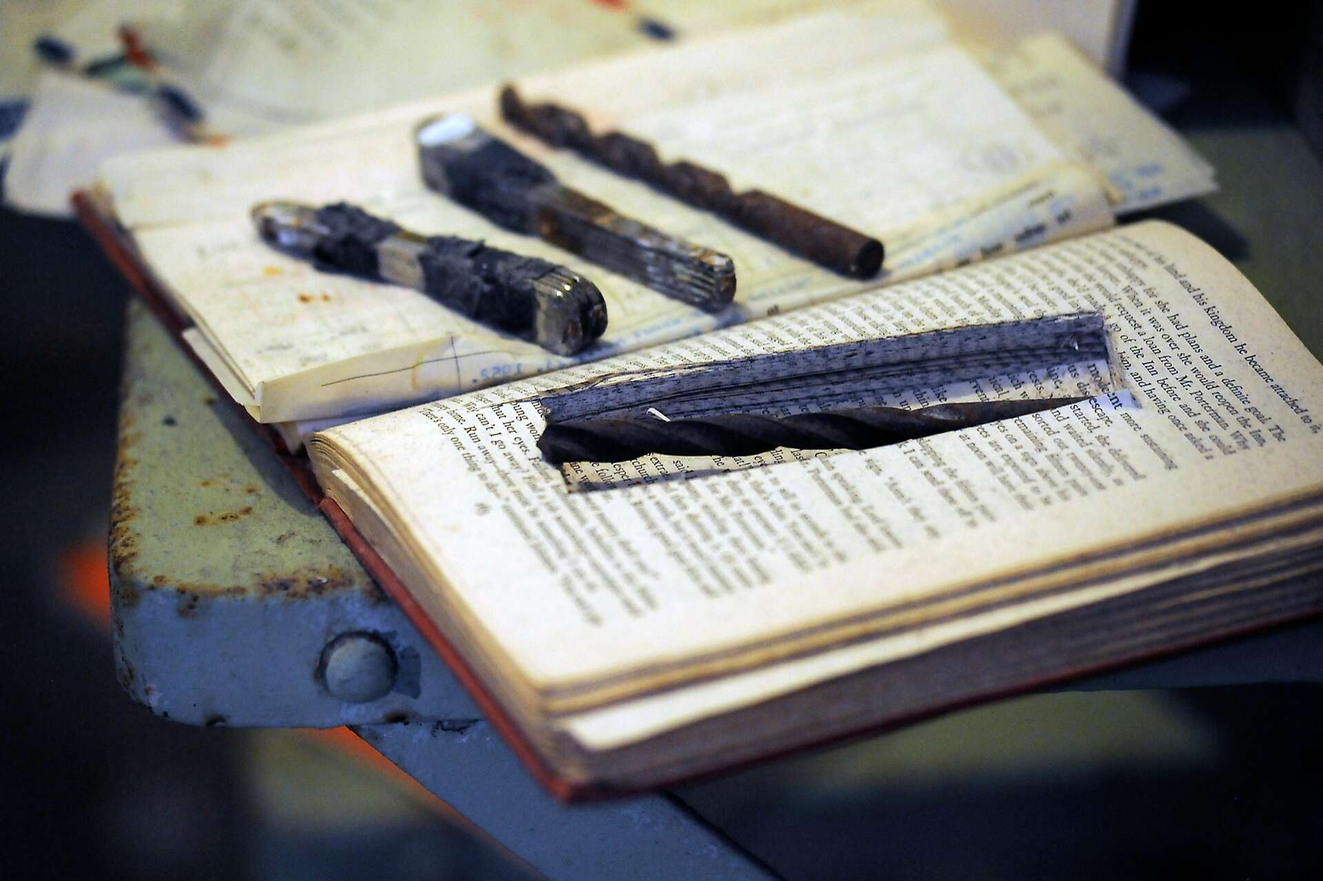 Fake heads used in daring Alcatraz escape re-created by FBI