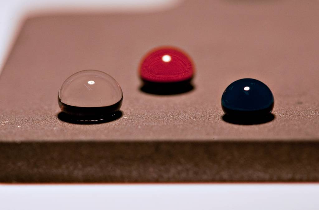 Immelt stakes growth on higher R&D as NBC, finance shrink