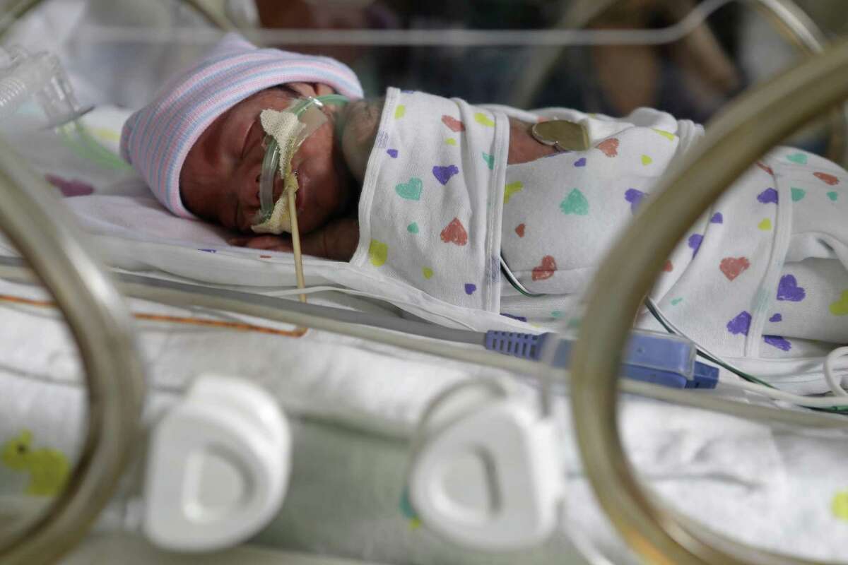 Families of premature babies find support through March of Dimes ...