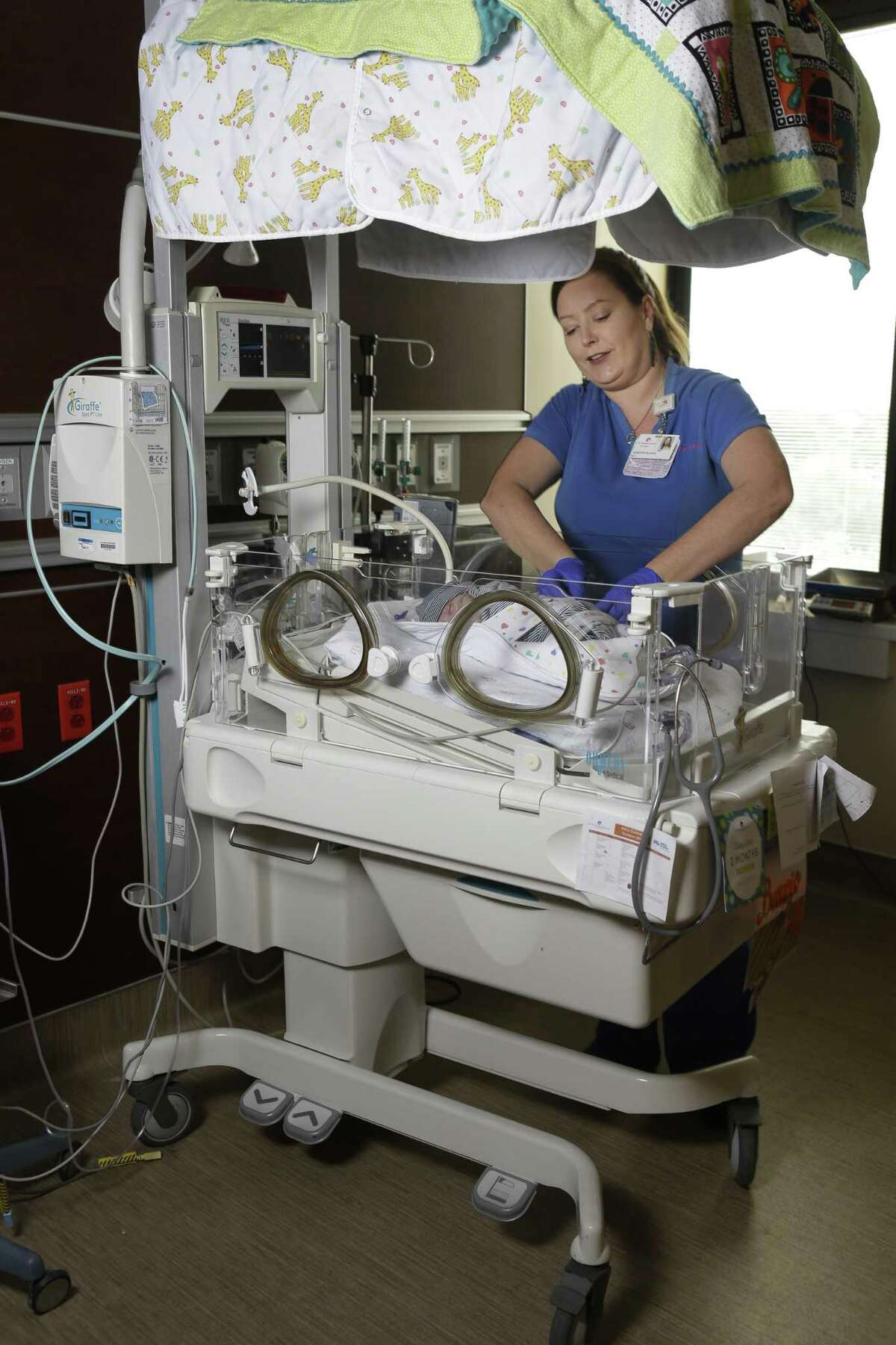 Families of premature babies find support through March of Dimes ...