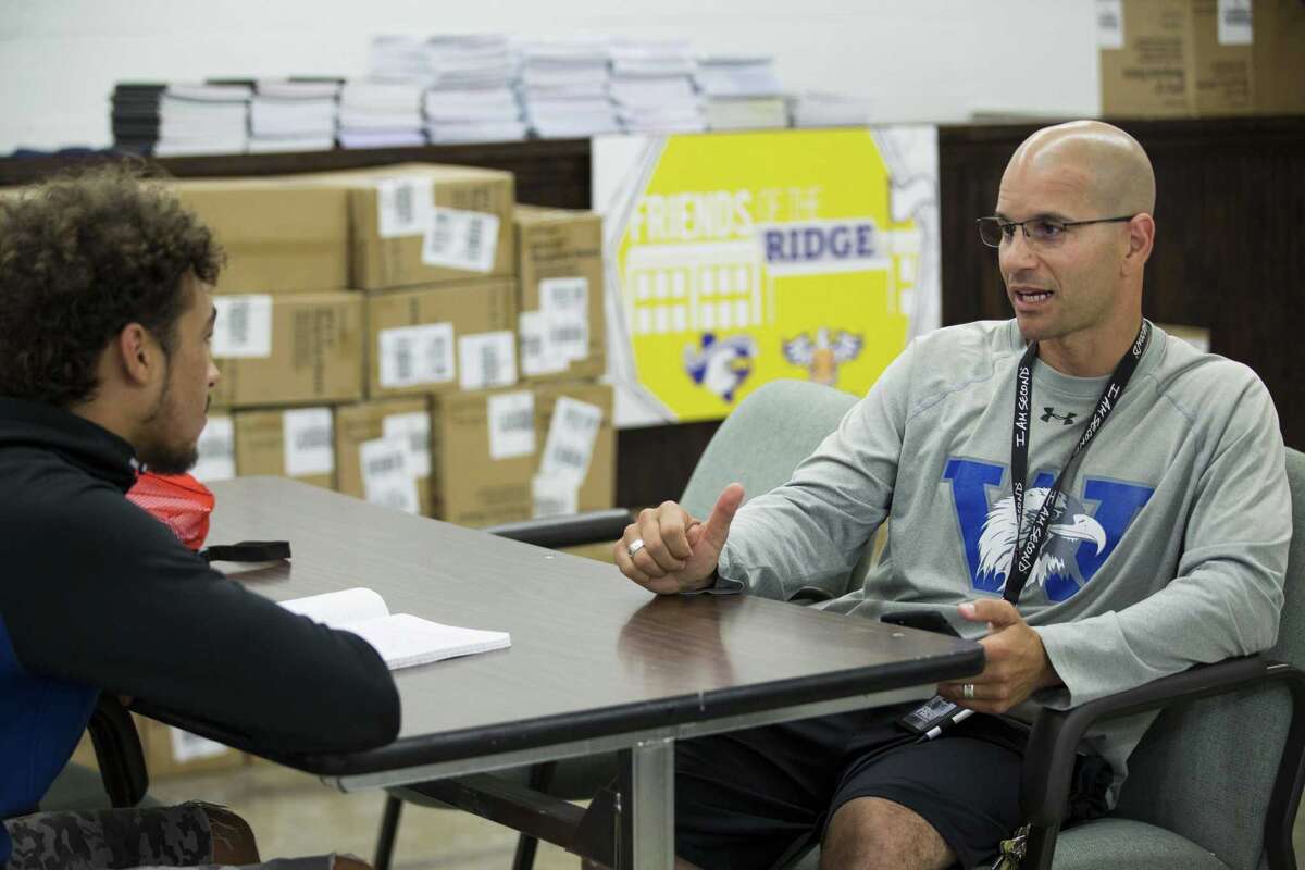 Loving Houston nonprofit pairs churches with schools in need to feed ...
